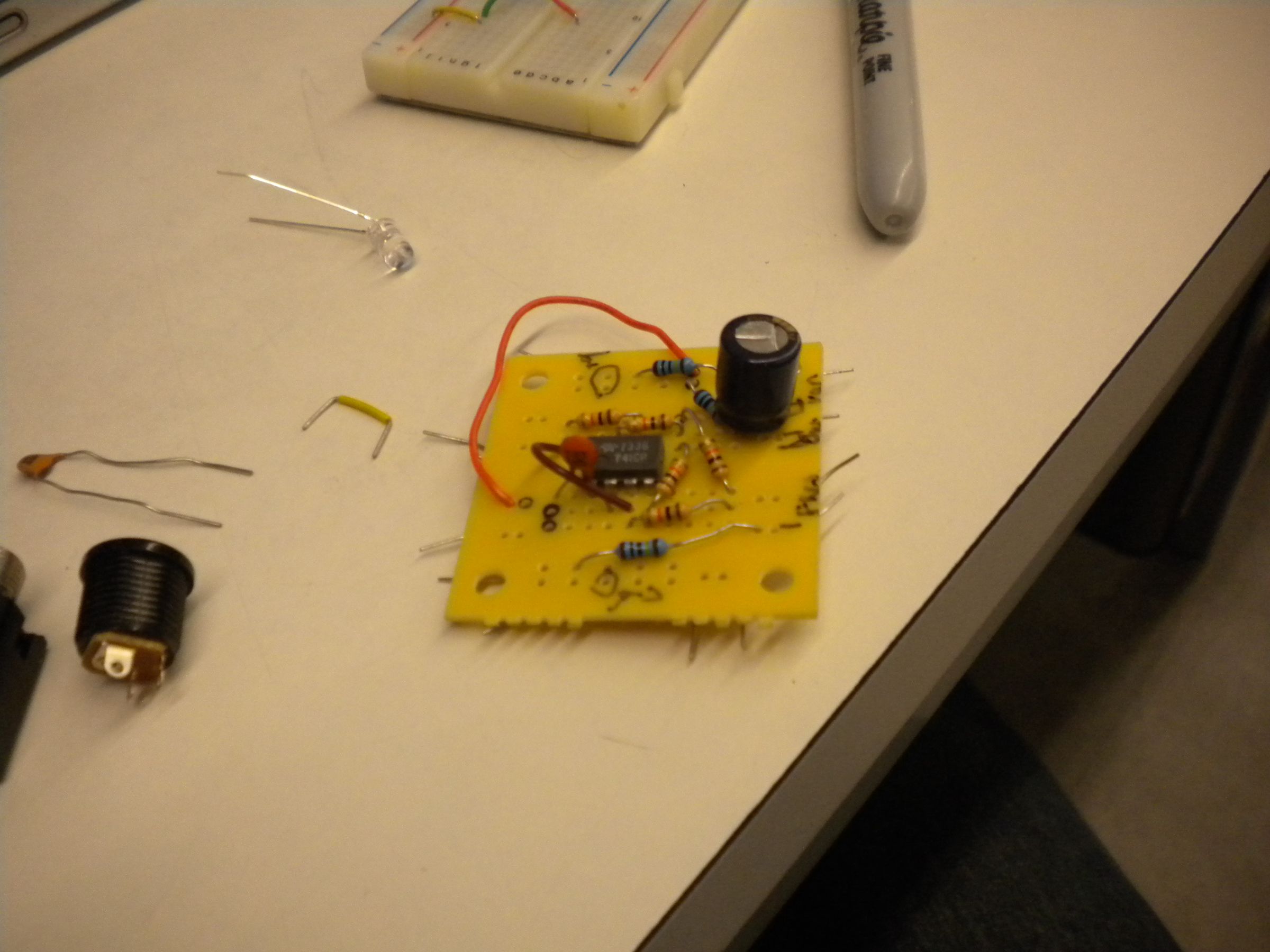 Build a Square Wave Oscillator - Part 1 of DIY Modular Synths : 7 Steps ...