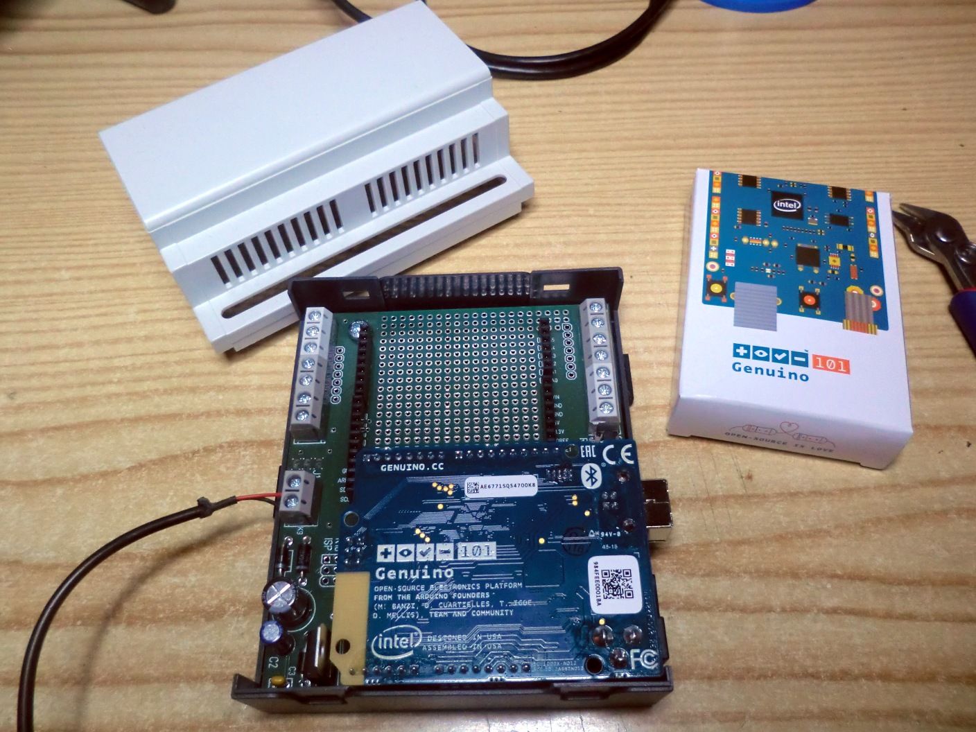 Arduino UNO / Arduino 101 DIN Rail Enclosure & Breadboard : 9 Steps ...