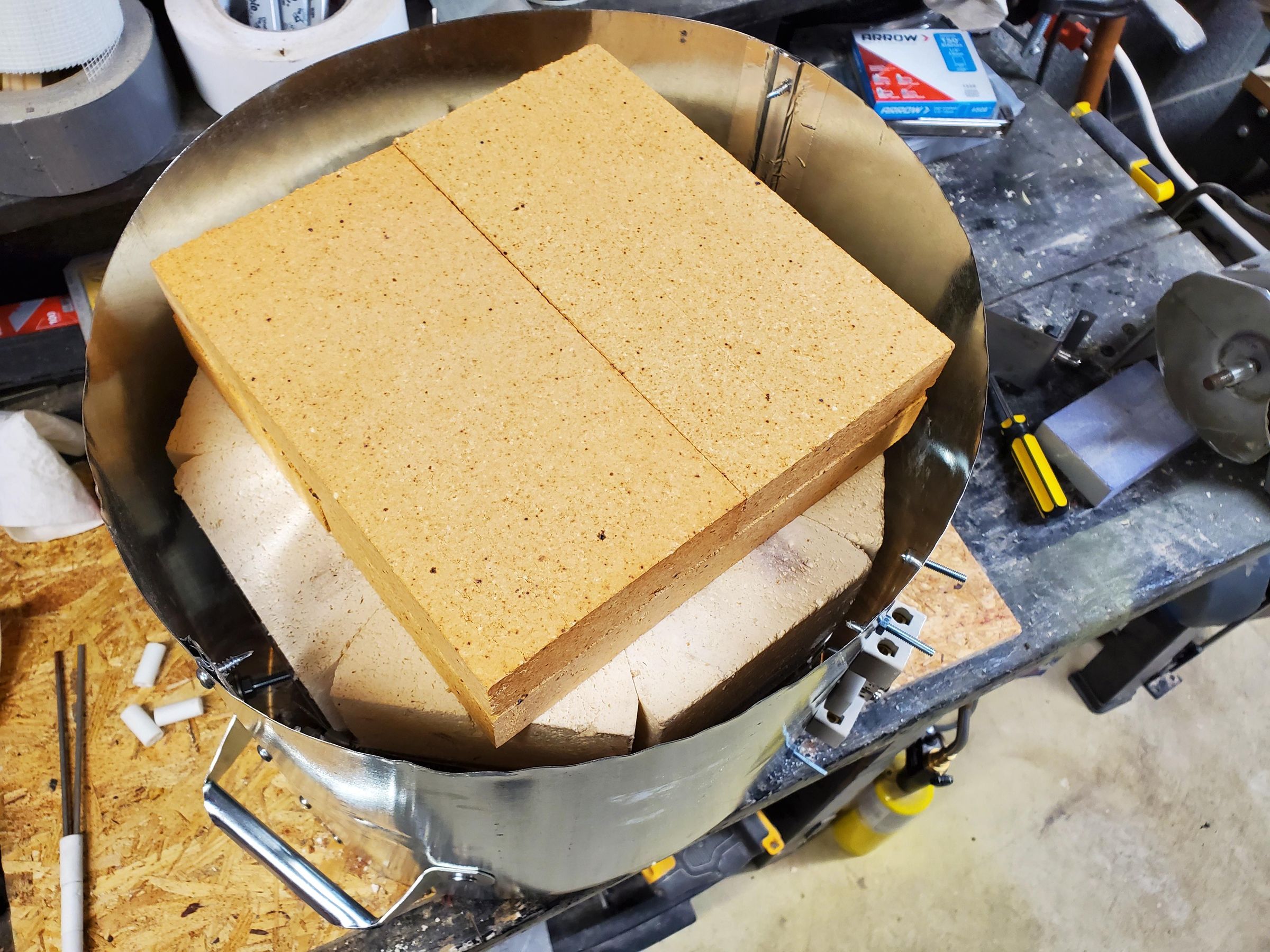 120v Metal Foundry With Lid Switch : 20 Steps (with Pictures ...