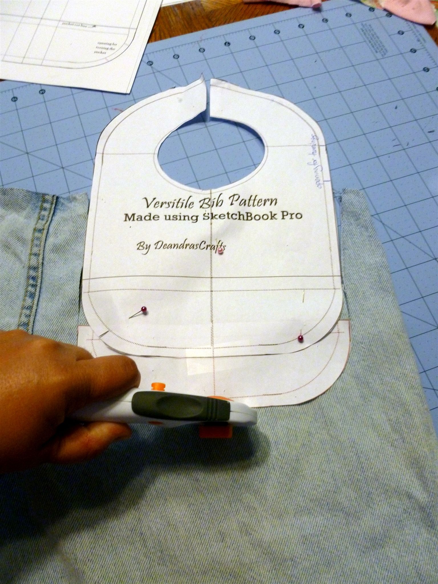 Recycled Clothes Bib With Versatile Pattern : 7 Steps (with Pictures ...
