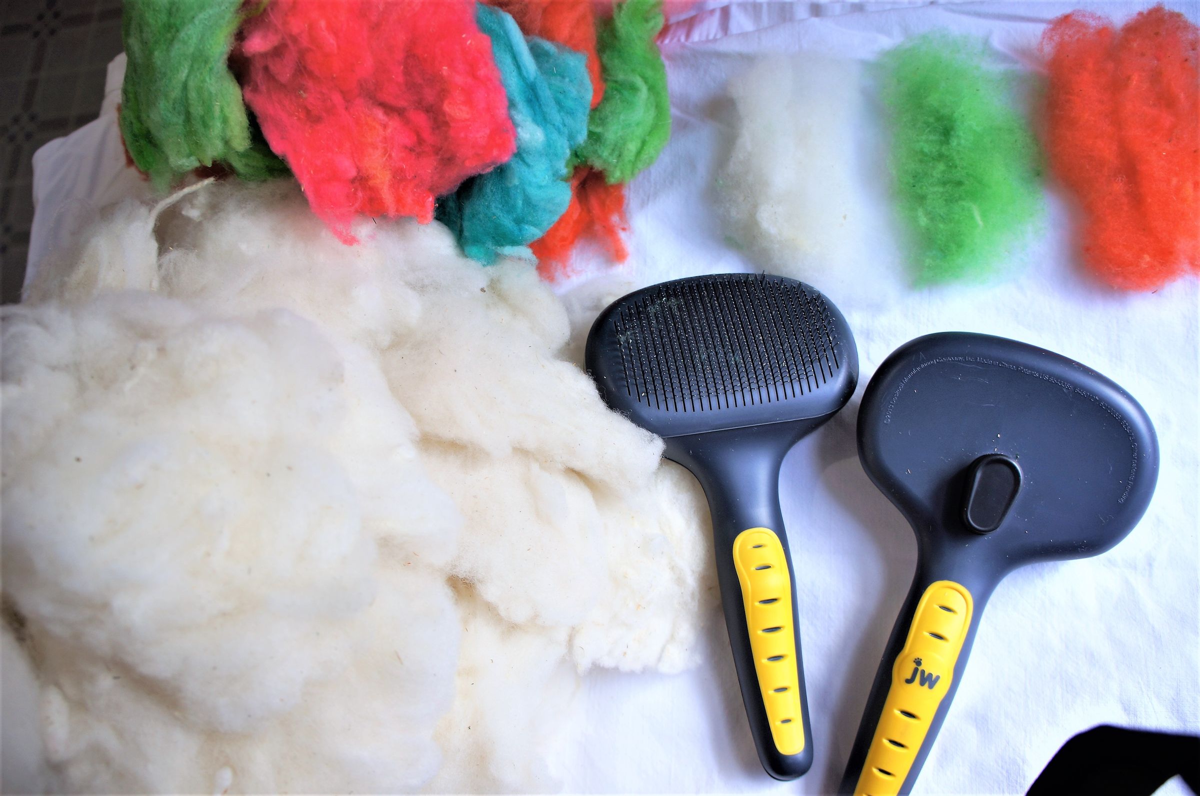 How to Process Card and Dye Raw Wool : 12 Steps (with Pictures ...