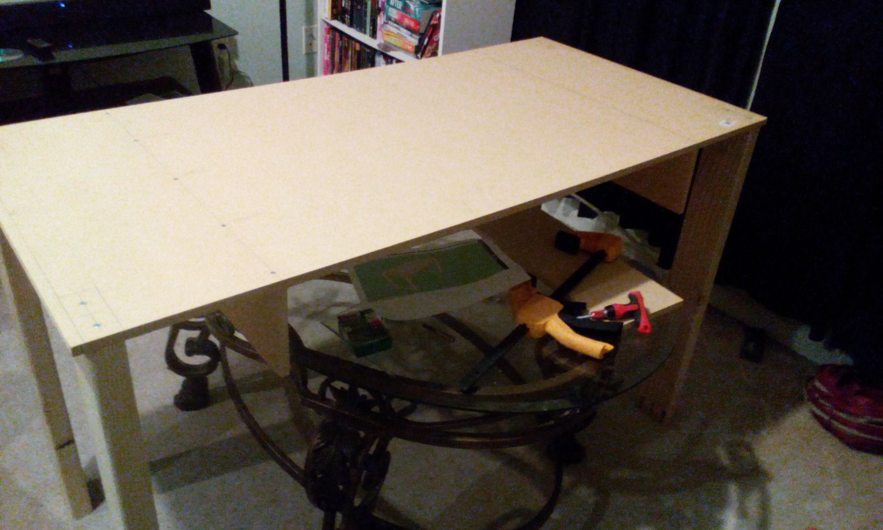 Simple 2' X 4' Computer Desk : 6 Steps (with Pictures) - Instructables