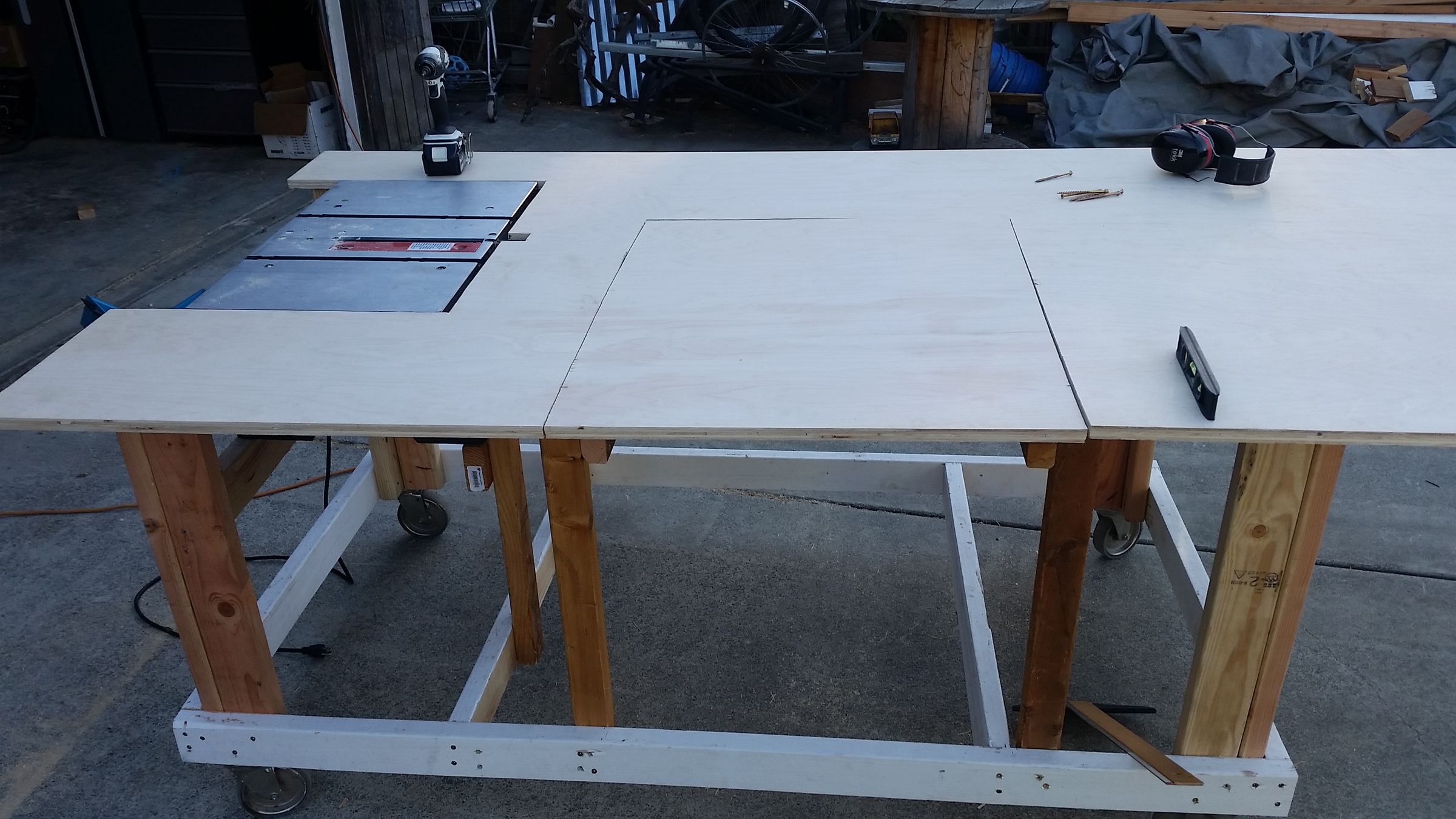 Mobile Workbench With Built-in Table & Miter Saws : 8 Steps (with ...