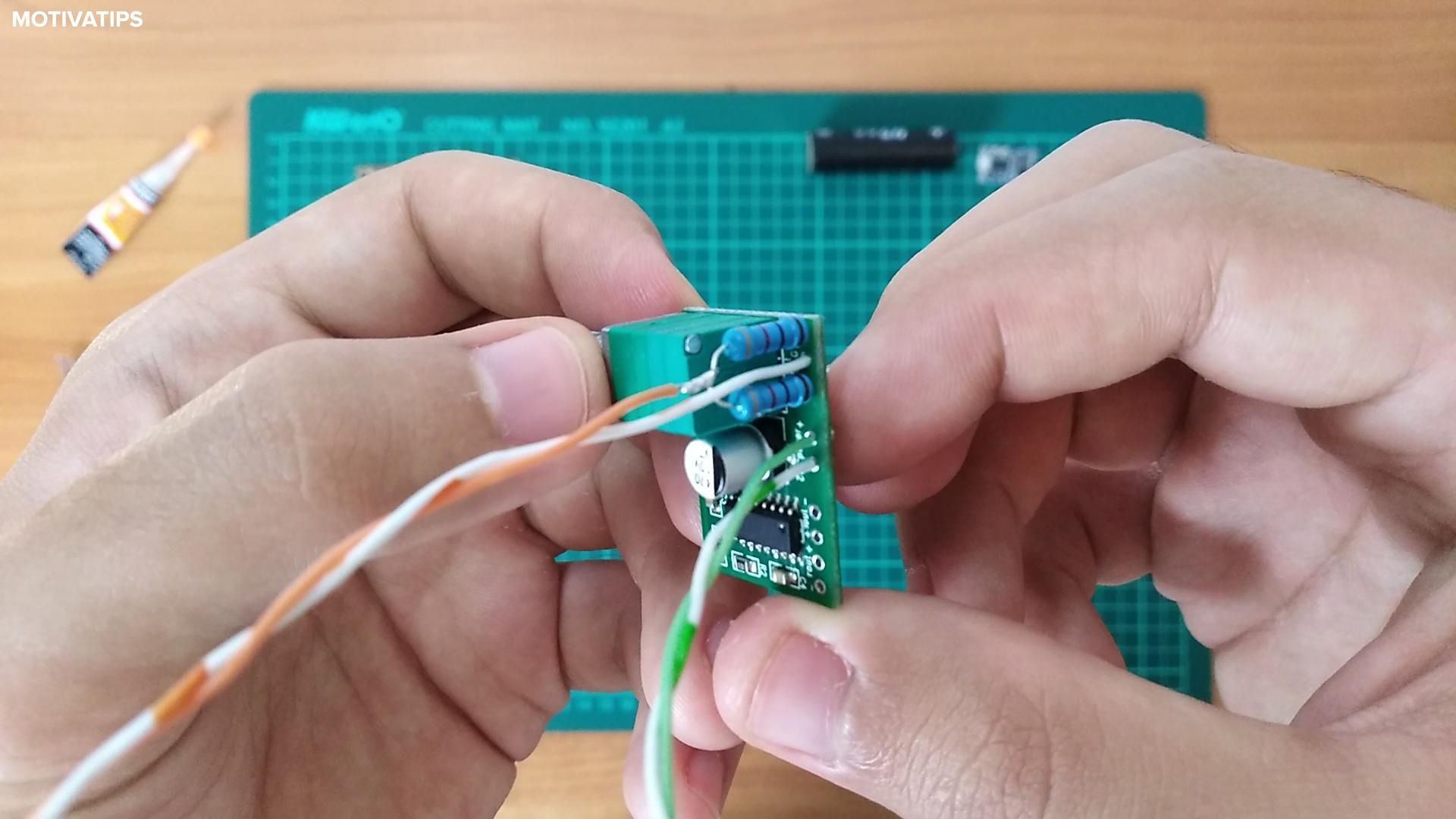 DIY Bluetooth Speaker (how-to) : 4 Steps (with Pictures) - Instructables