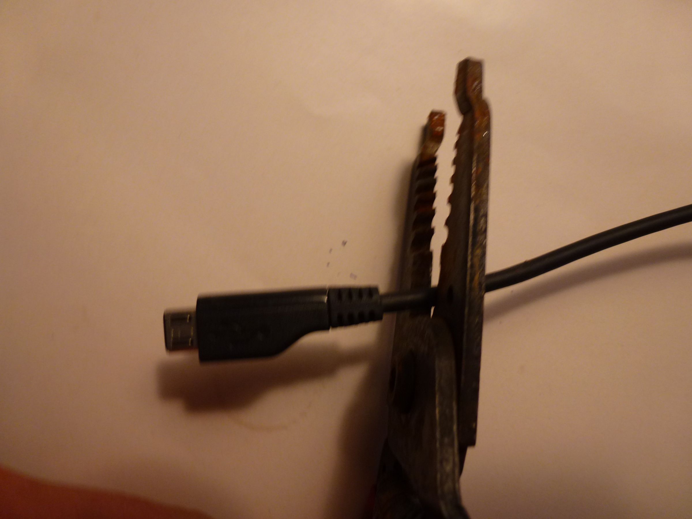 Cell Phone Charger Power Supply for Your Projects - Instructables