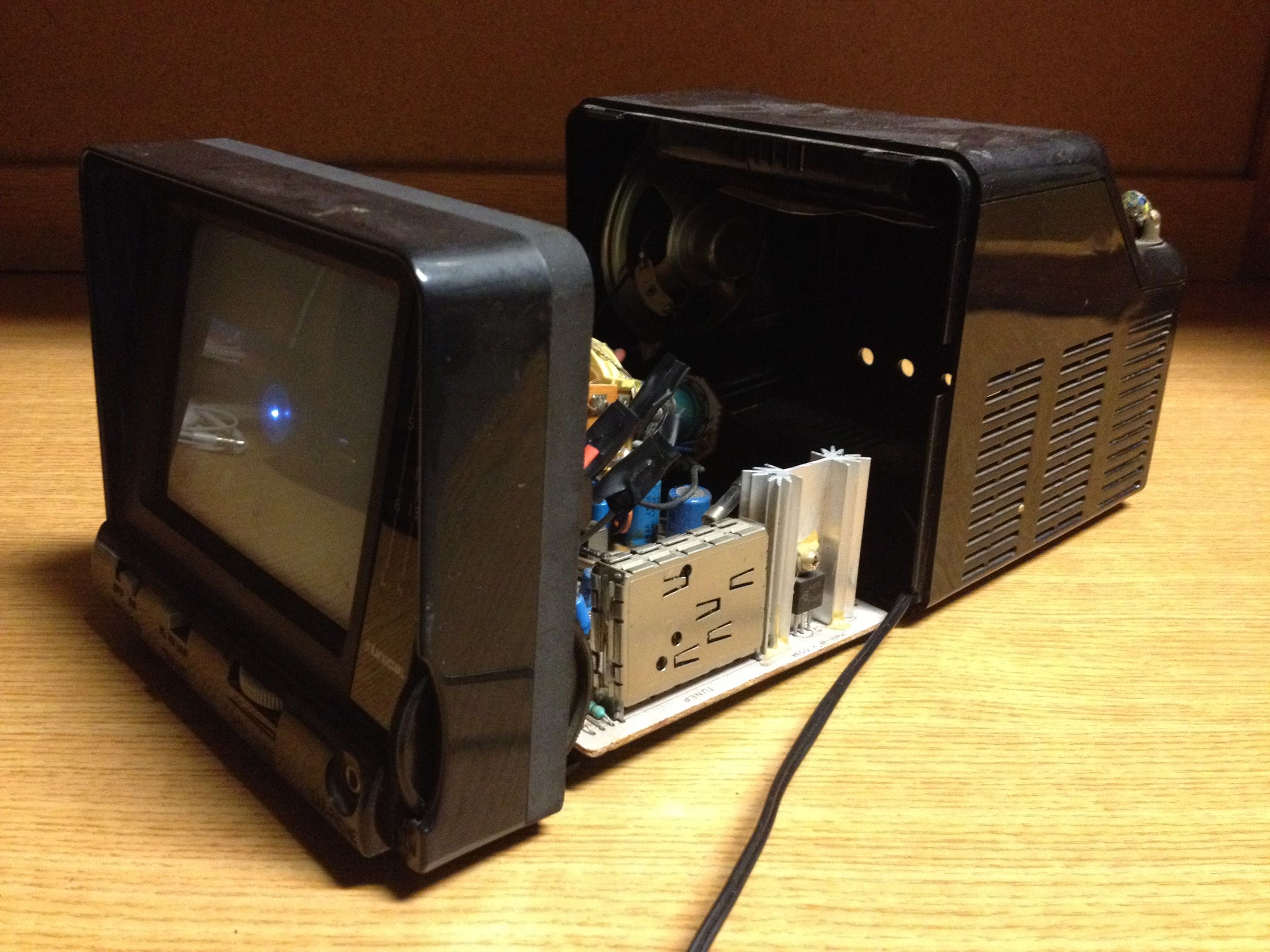 Hack an Old TV Into an Audio Visualizer : 5 Steps - Instructables