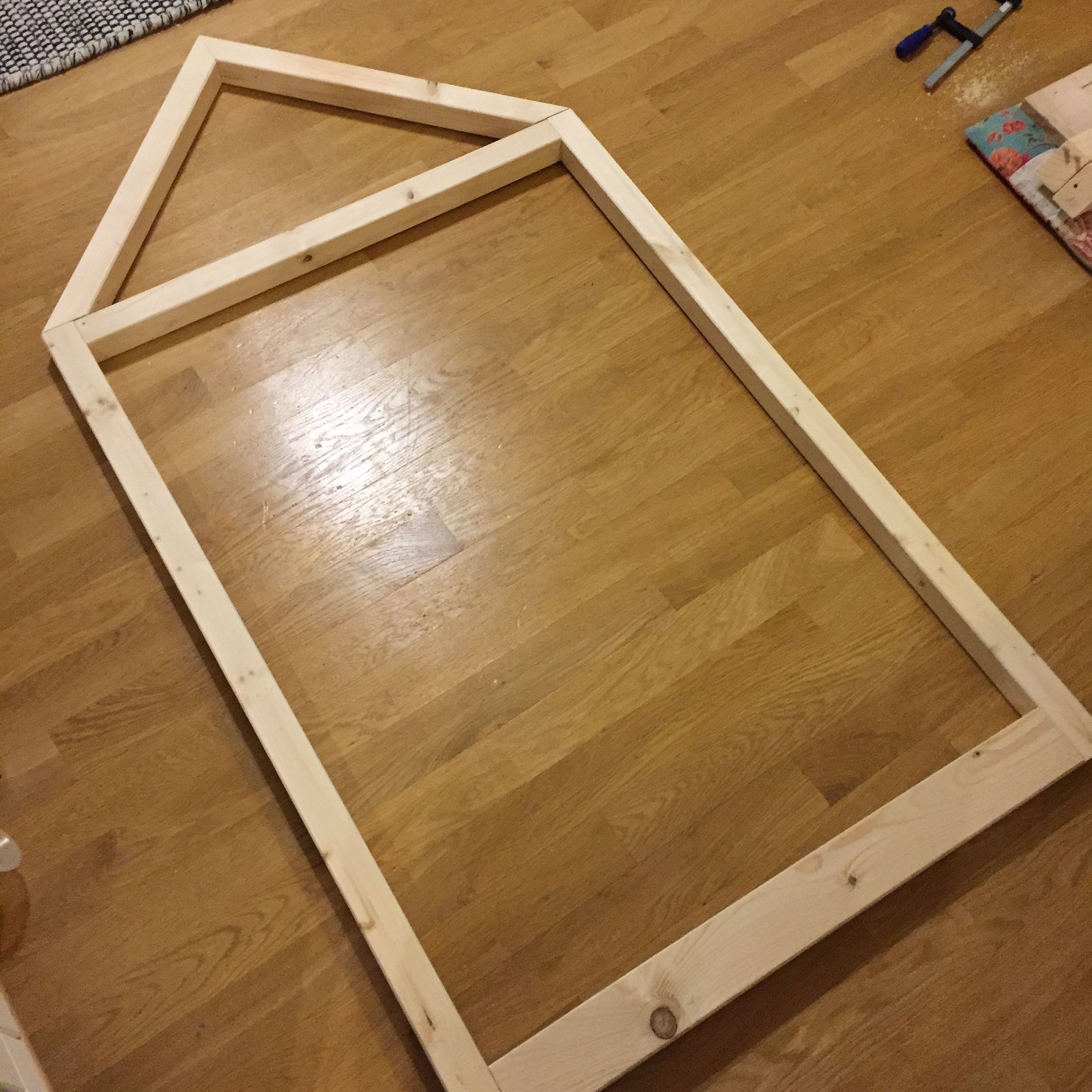 House-shaped Kid's Bed : 7 Steps (with Pictures) - Instructables