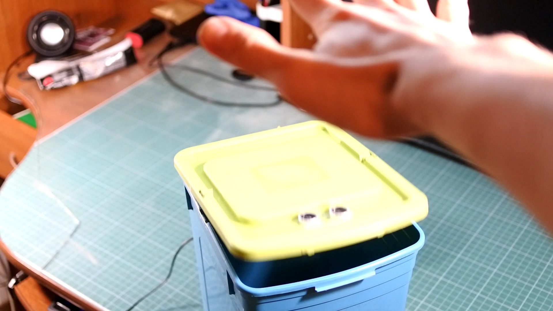 Automatic Trash Bin : 8 Steps (with Pictures) - Instructables