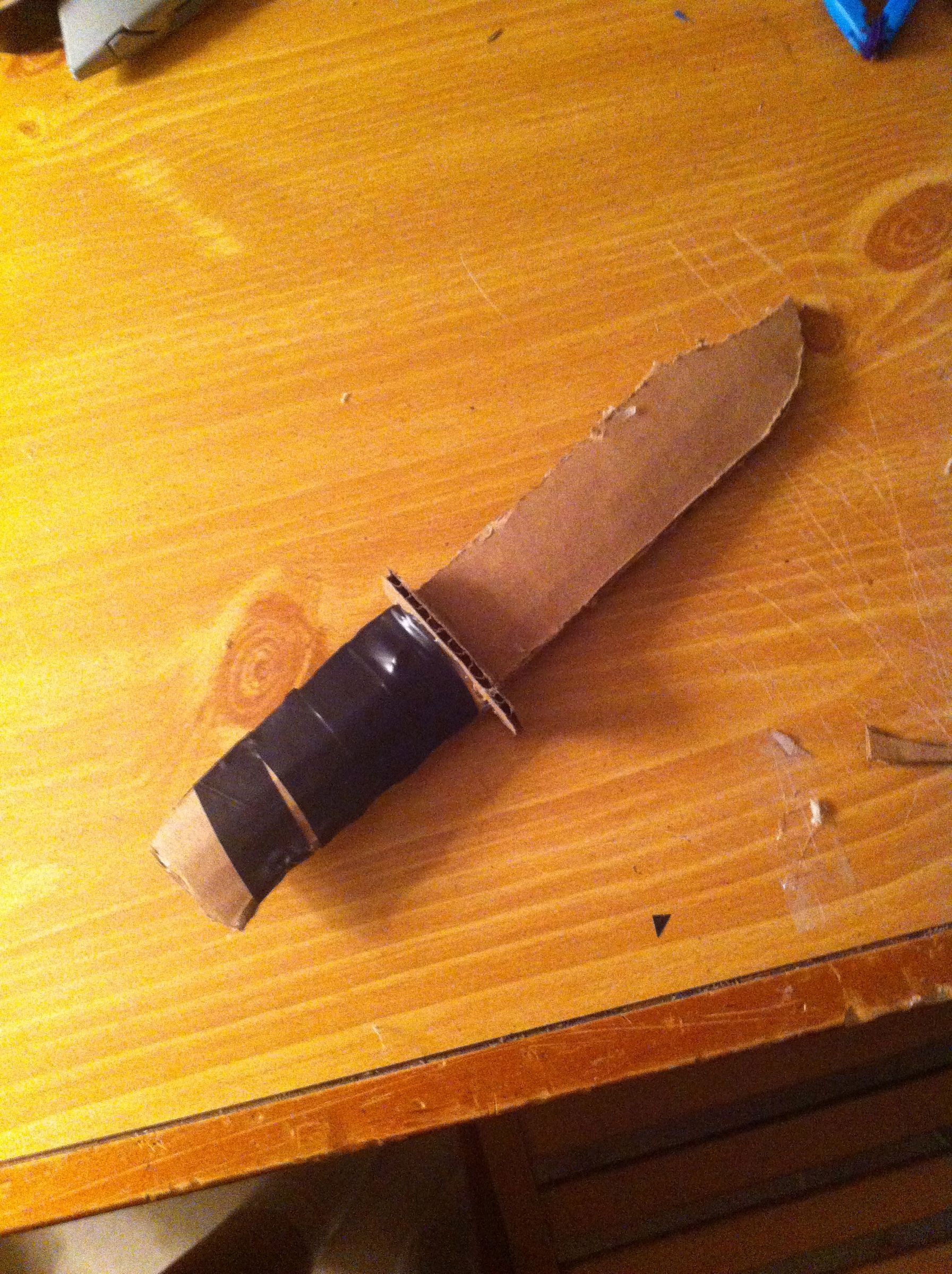 How to Make a Combat Knife Out of Cardboard : 5 Steps - Instructables