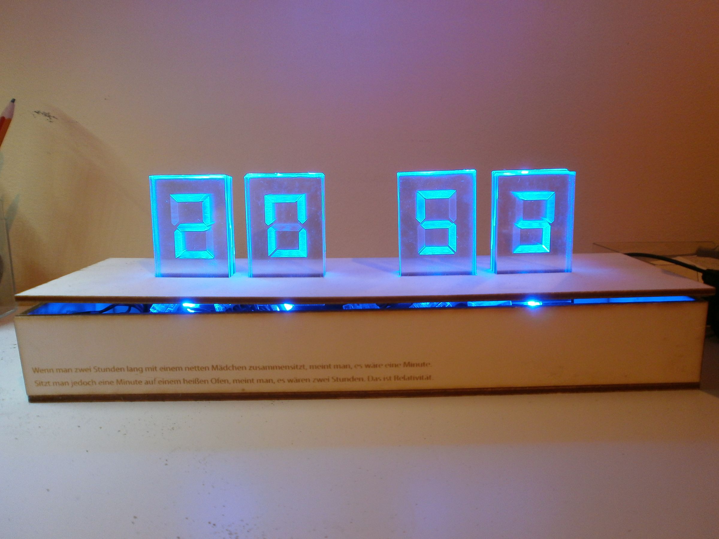 PlexiClock : 11 Steps (with Pictures) - Instructables