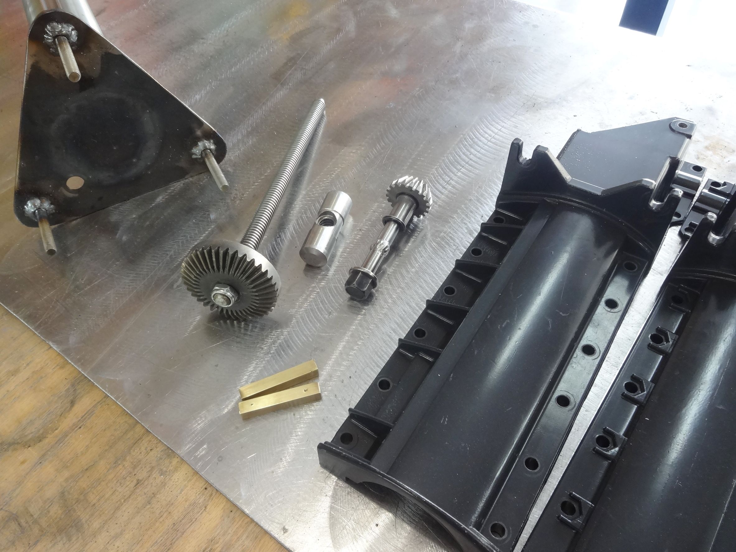 Height-Adjustable Portable Vise Stand : 22 Steps (with Pictures ...