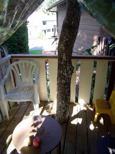 How to Build a Treehouse : 17 Steps (with Pictures) - Instructables