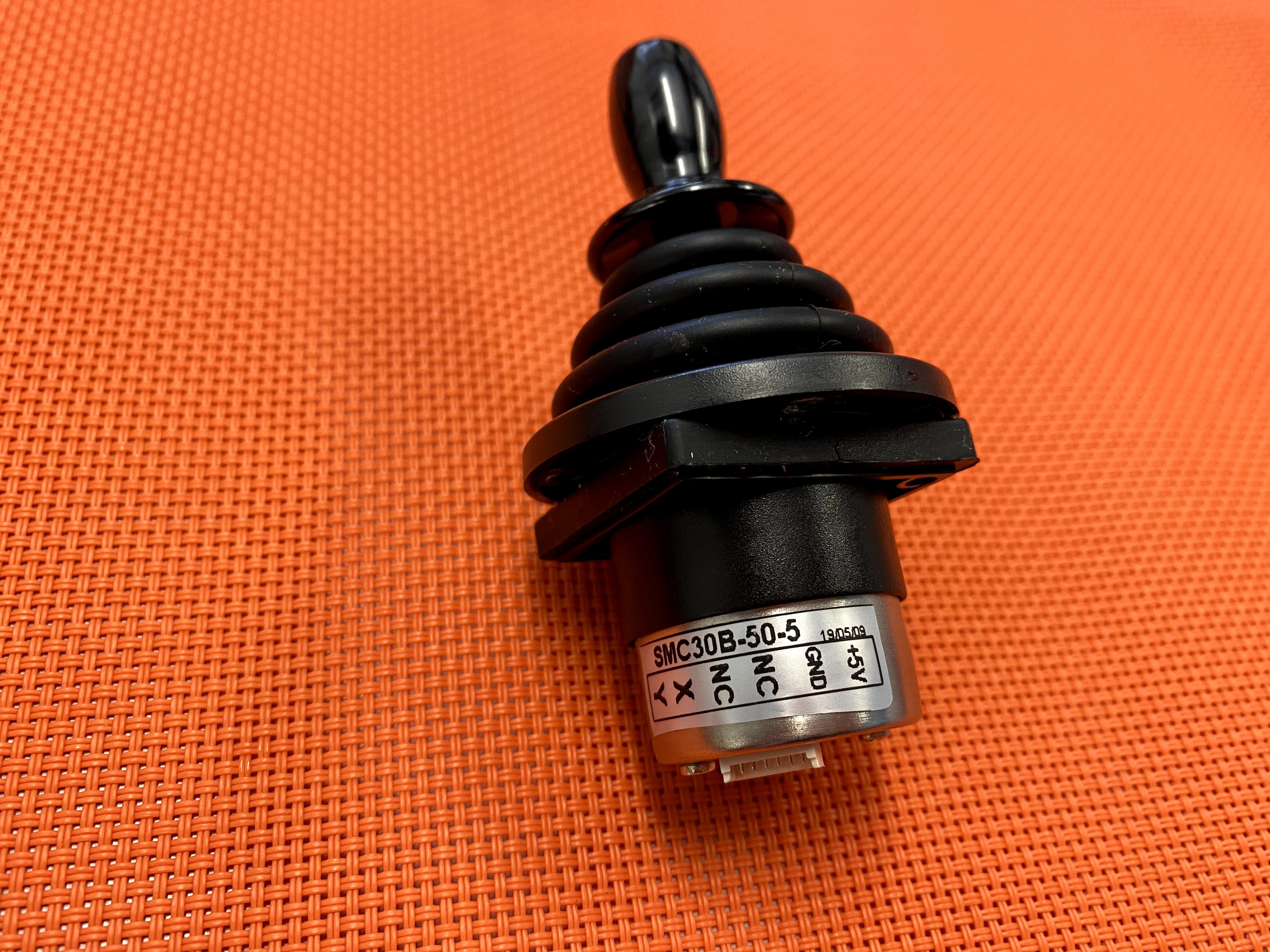 Hall Effect USB Joystick : 7 Steps (with Pictures) - Instructables