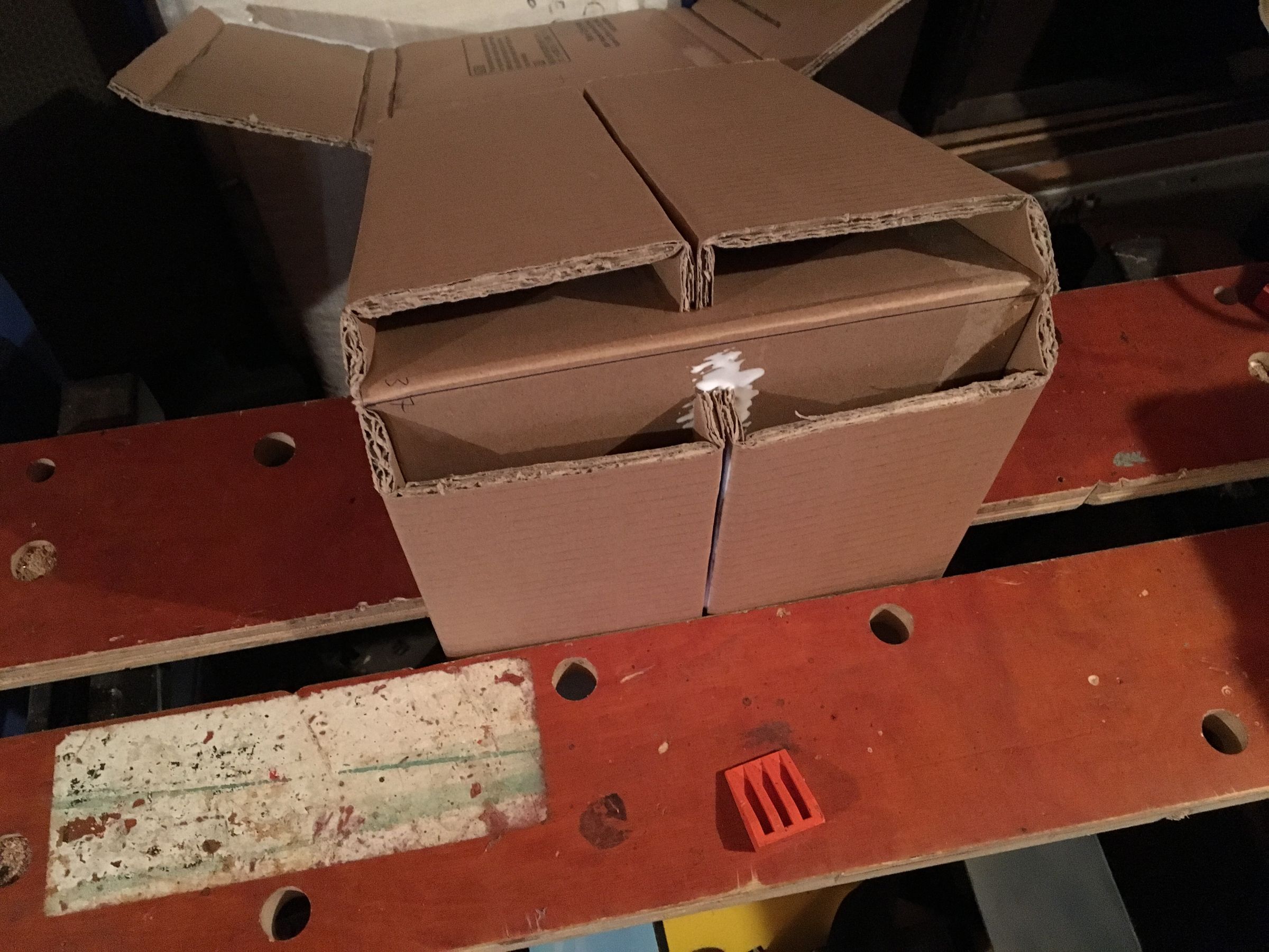 Cardboard Bookshelf 'Elements' : 6 Steps (with Pictures) - Instructables