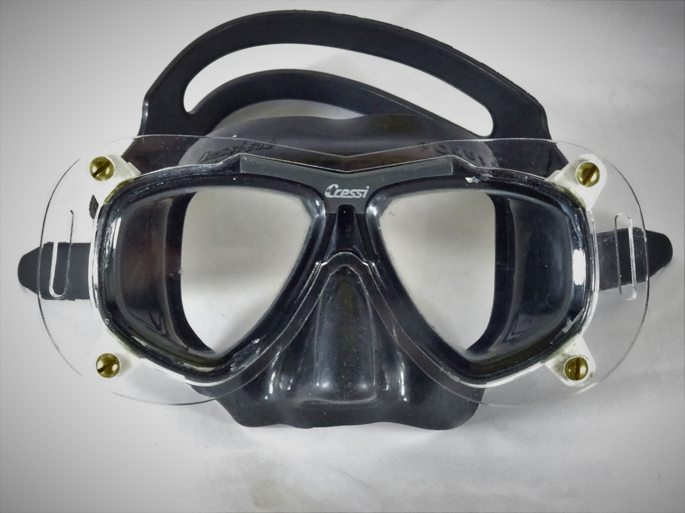 Diving Mask With Add on Lenses : 24 Steps (with Pictures) - Instructables