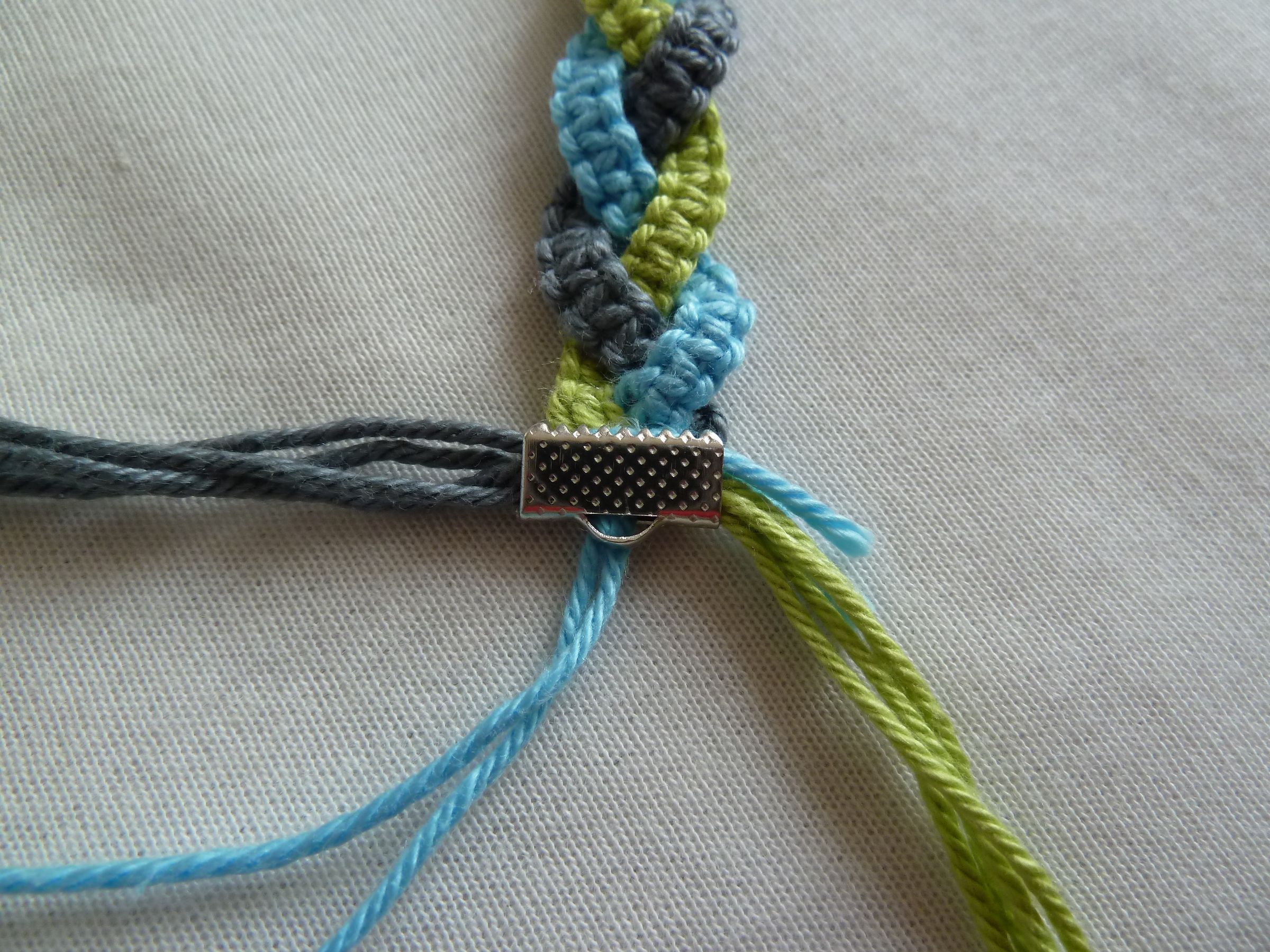 Braided Macrame Bracelet : 14 Steps (with Pictures) - Instructables