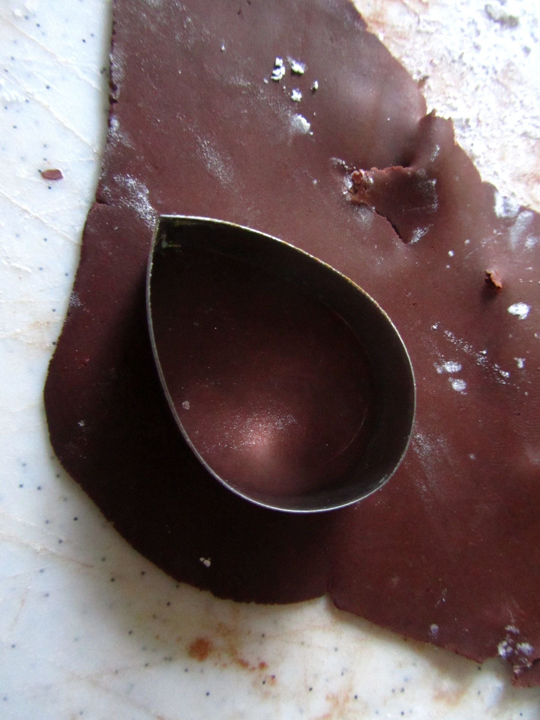 Modelling Chocolate Roses : 9 Steps (with Pictures) - Instructables
