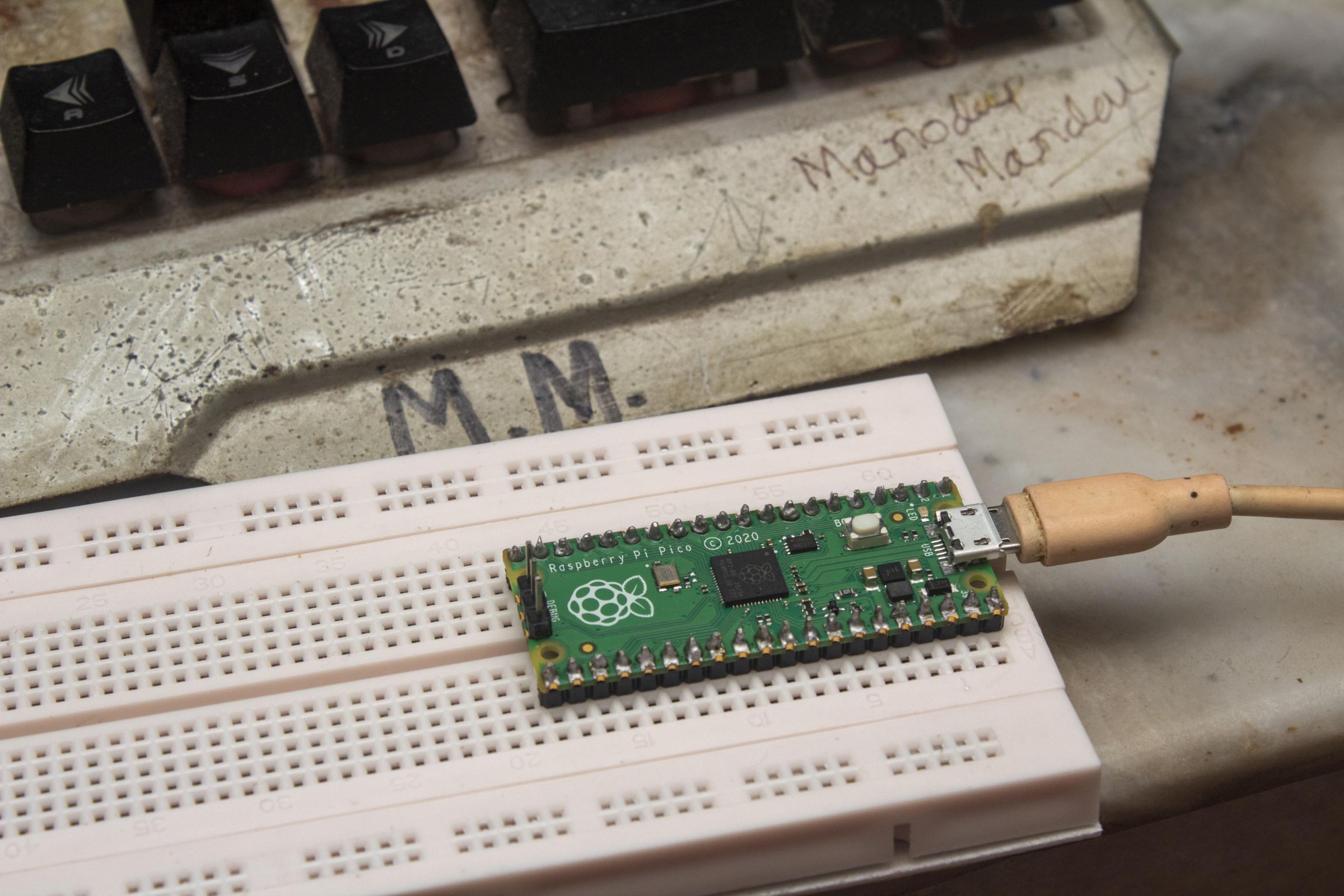Obtain Temperature Data From on Board Temperature Sensor of Raspberry ...