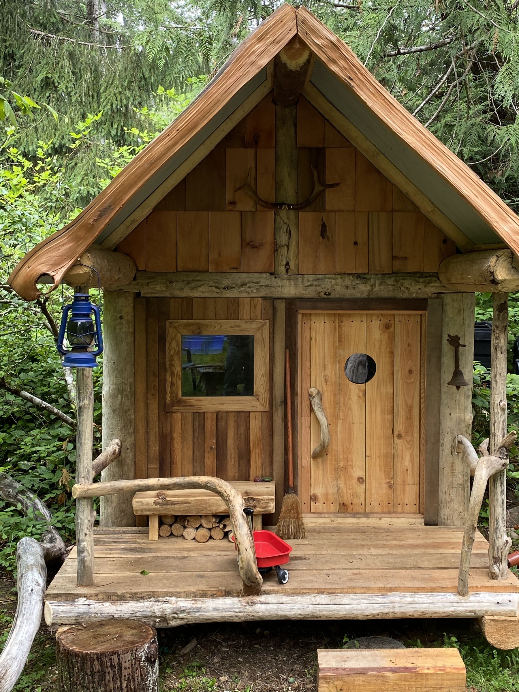 Rustic DIY Play House : 5 Steps (with Pictures) - Instructables