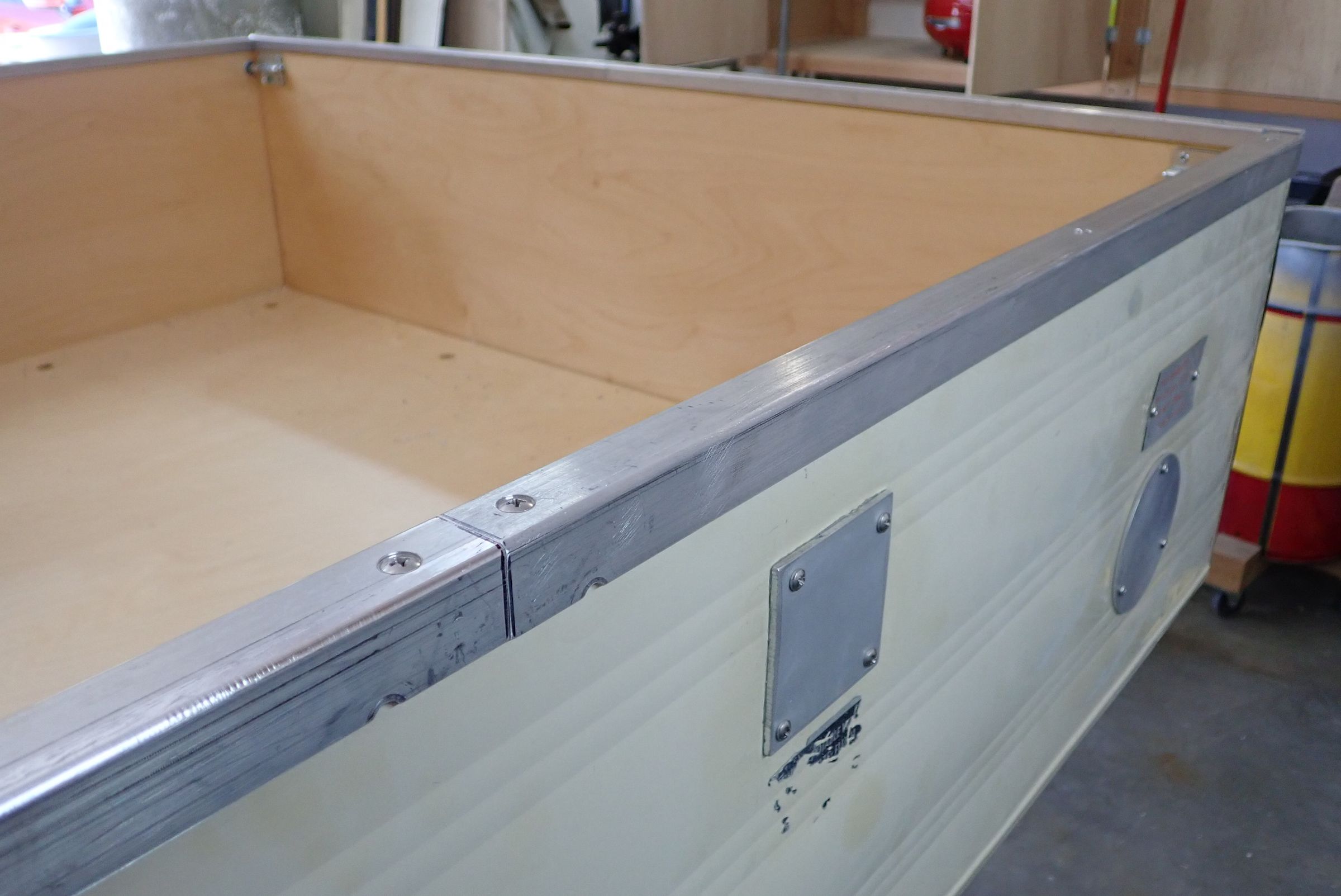 Retro-Style Camping Gear Trailer : 8 Steps (with Pictures) - Instructables