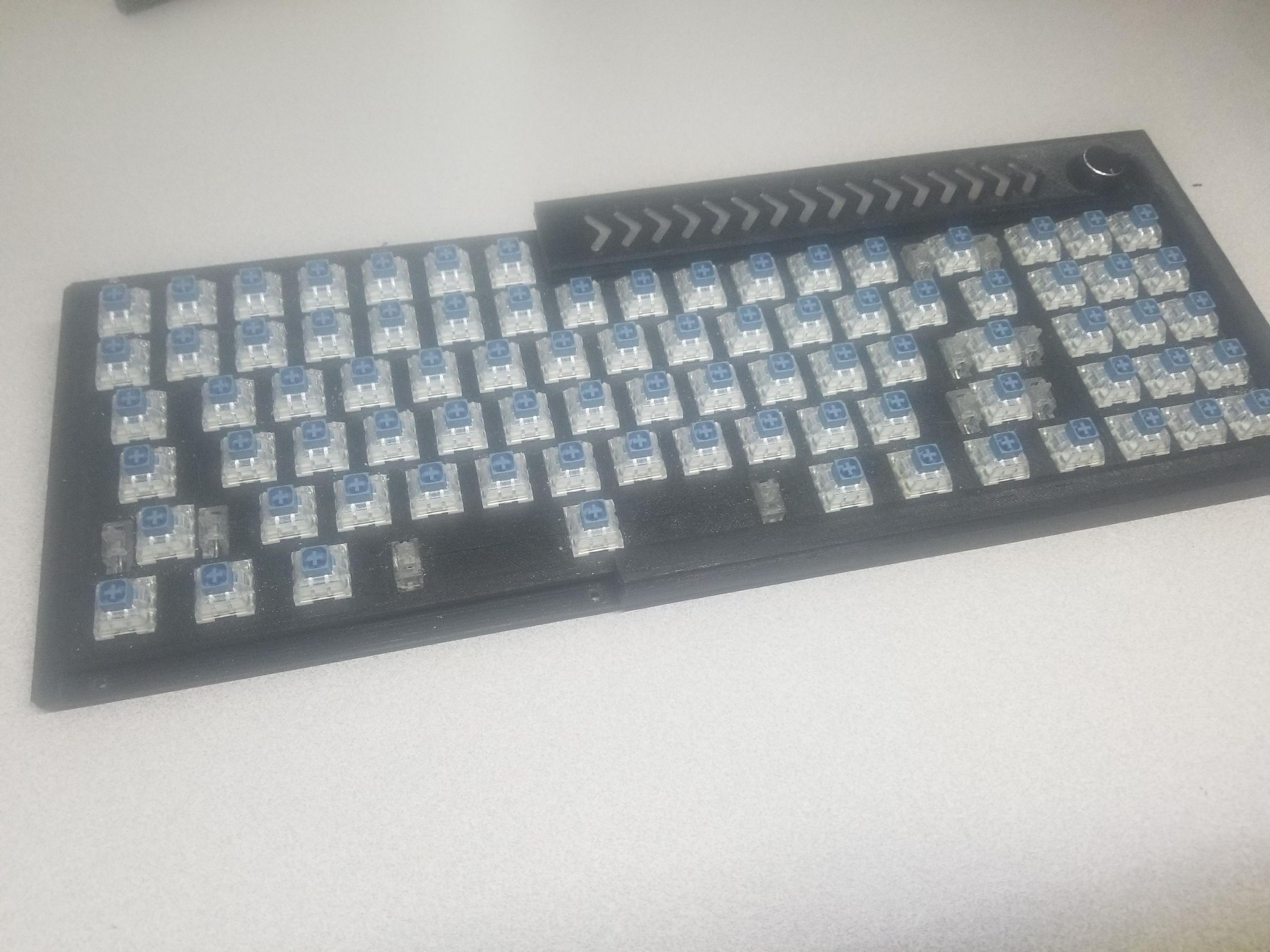 ESP32 Bluetooth Mechanical Keyboard - the Sanctuary : 12 Steps (with ...