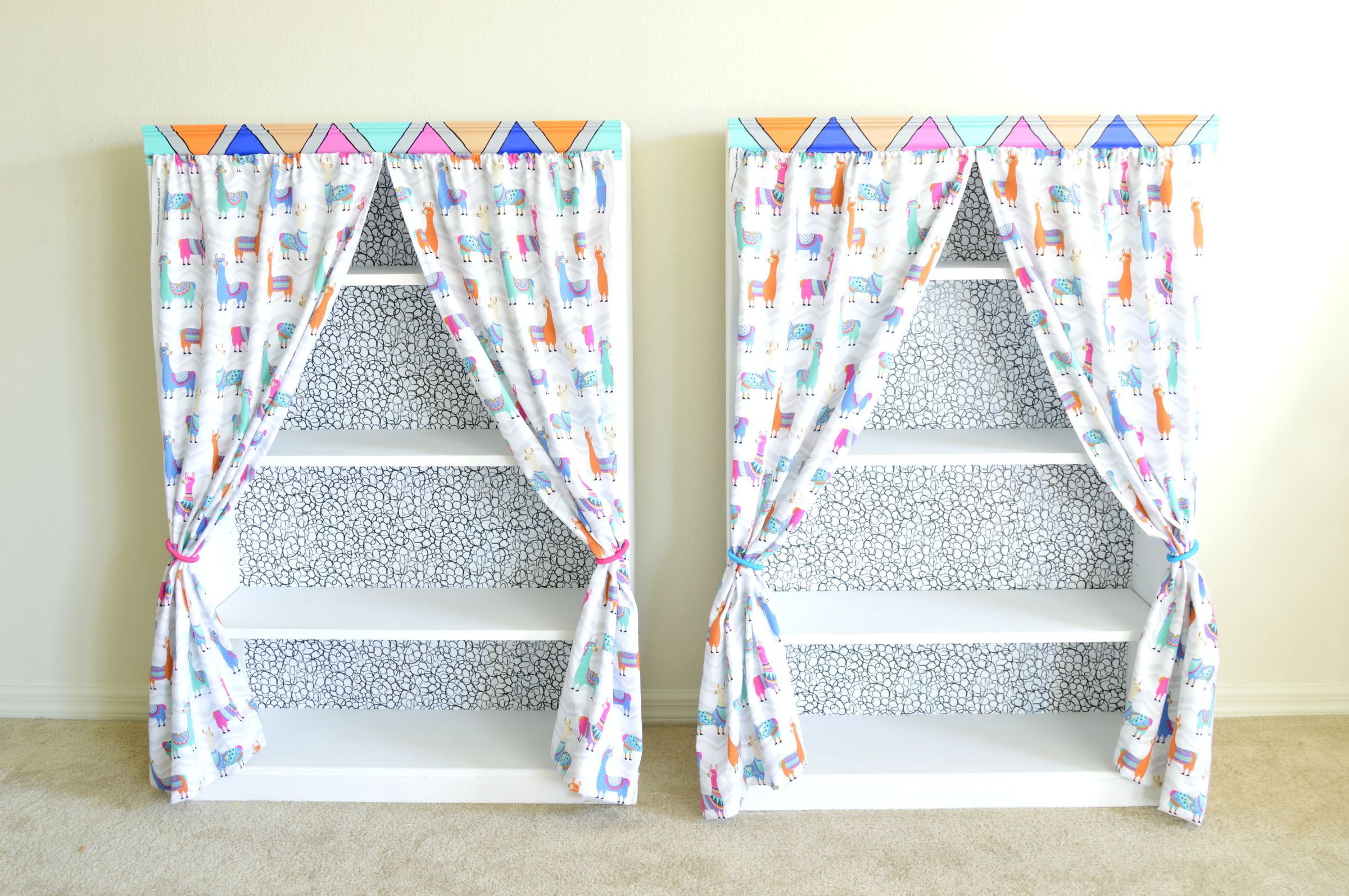 How to Add Curtains to Bookshelf- Bookshelf Makeover : 9 Steps (with ...