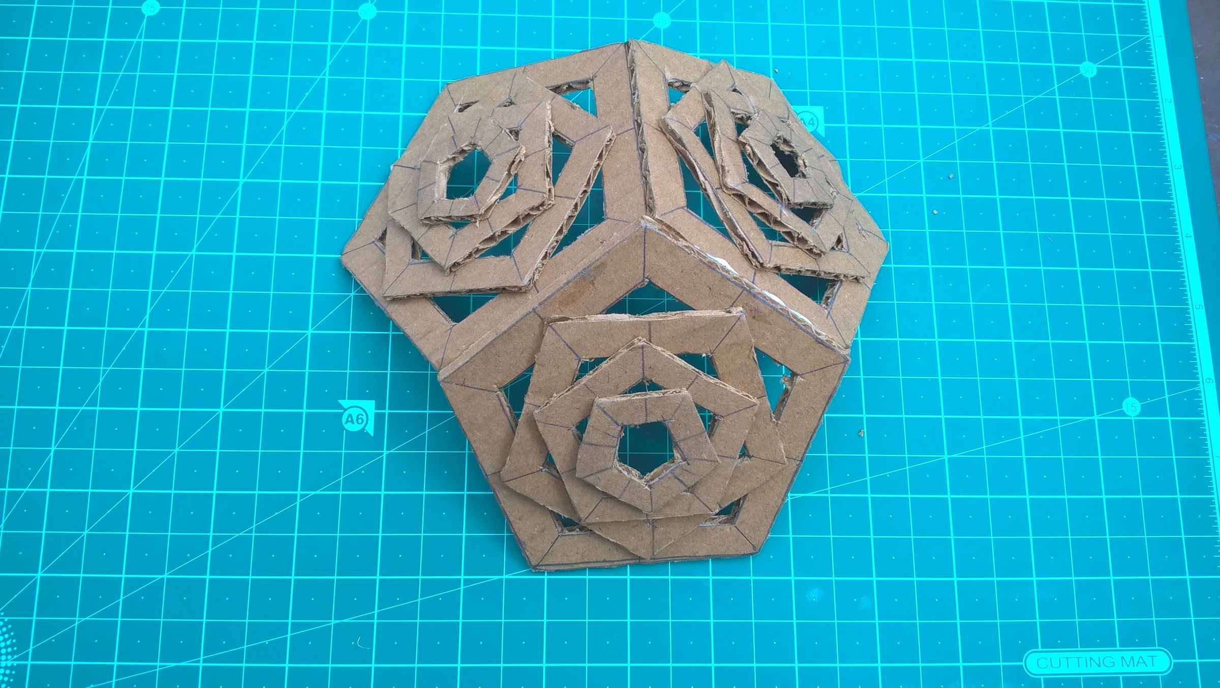 DIY Cardboard Lamp : 8 Steps (with Pictures) - Instructables