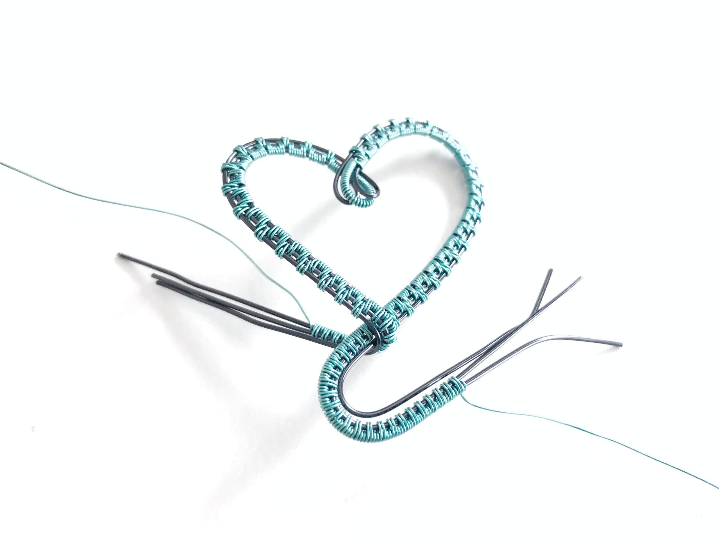 Woven Wire Hearts : 17 Steps (with Pictures) - Instructables