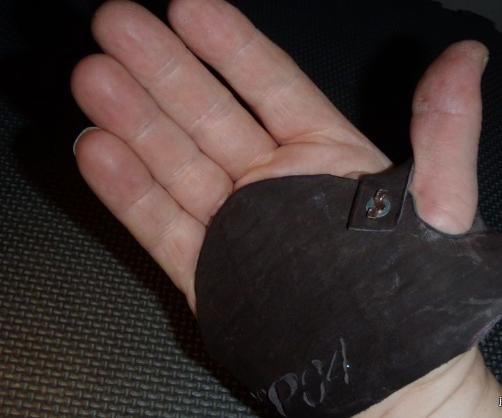 Leather Palm Guard : 4 Steps (with Pictures) - Instructables