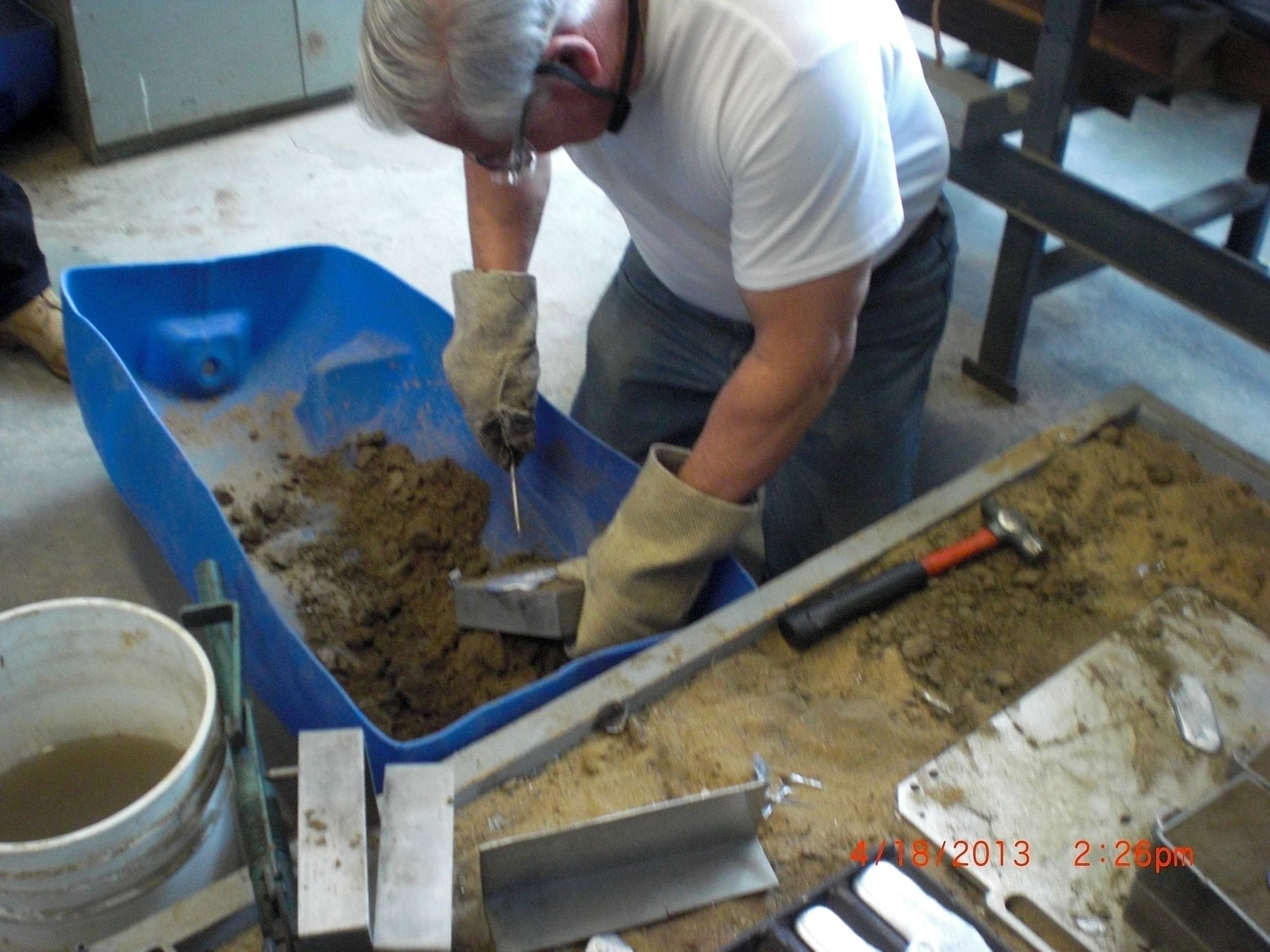 Green Sand Casting With Aluminum : 4 Steps - Instructables