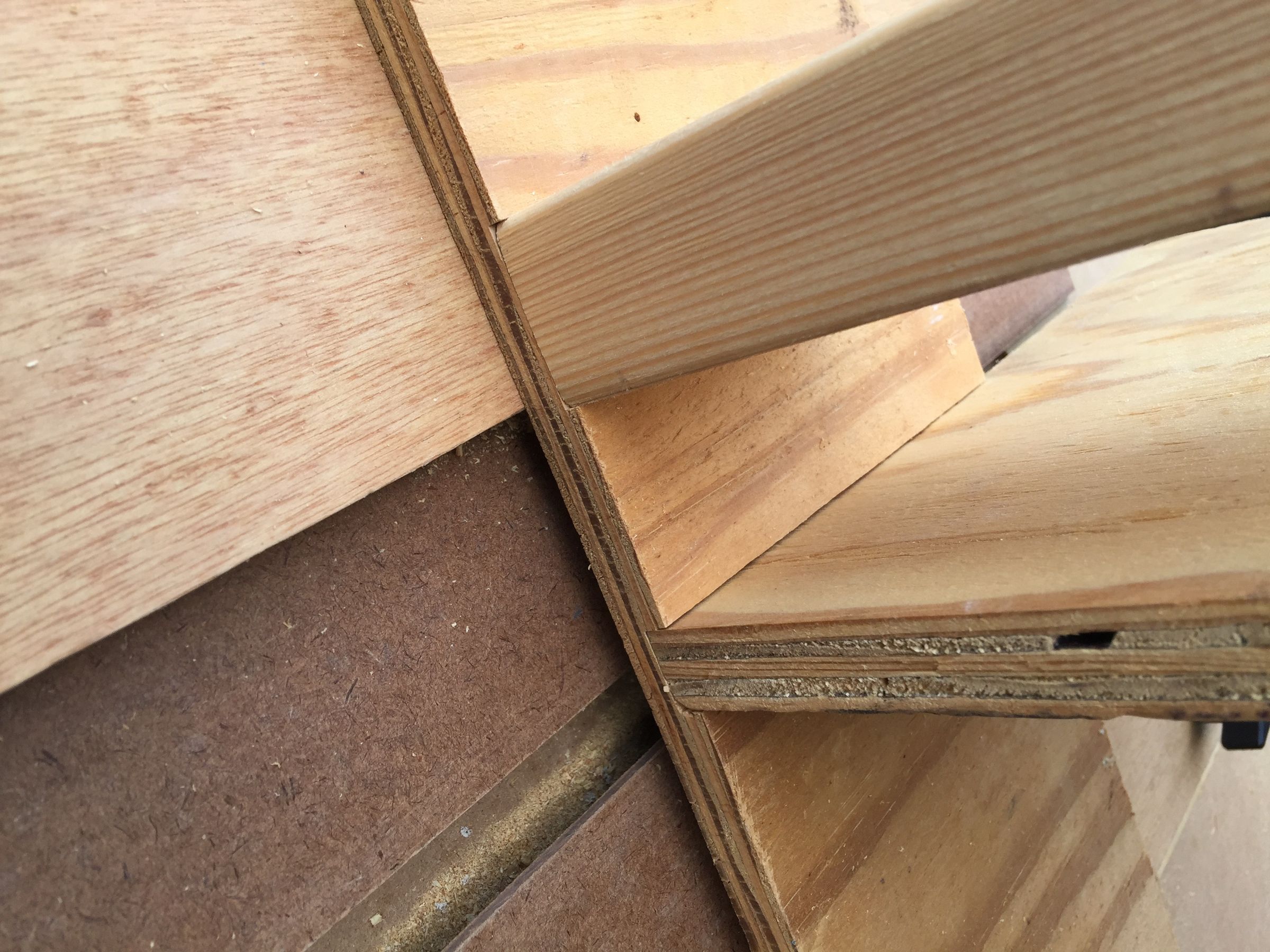 Adjustable Dado Jig From Scrap Wood : 4 Steps (with Pictures ...