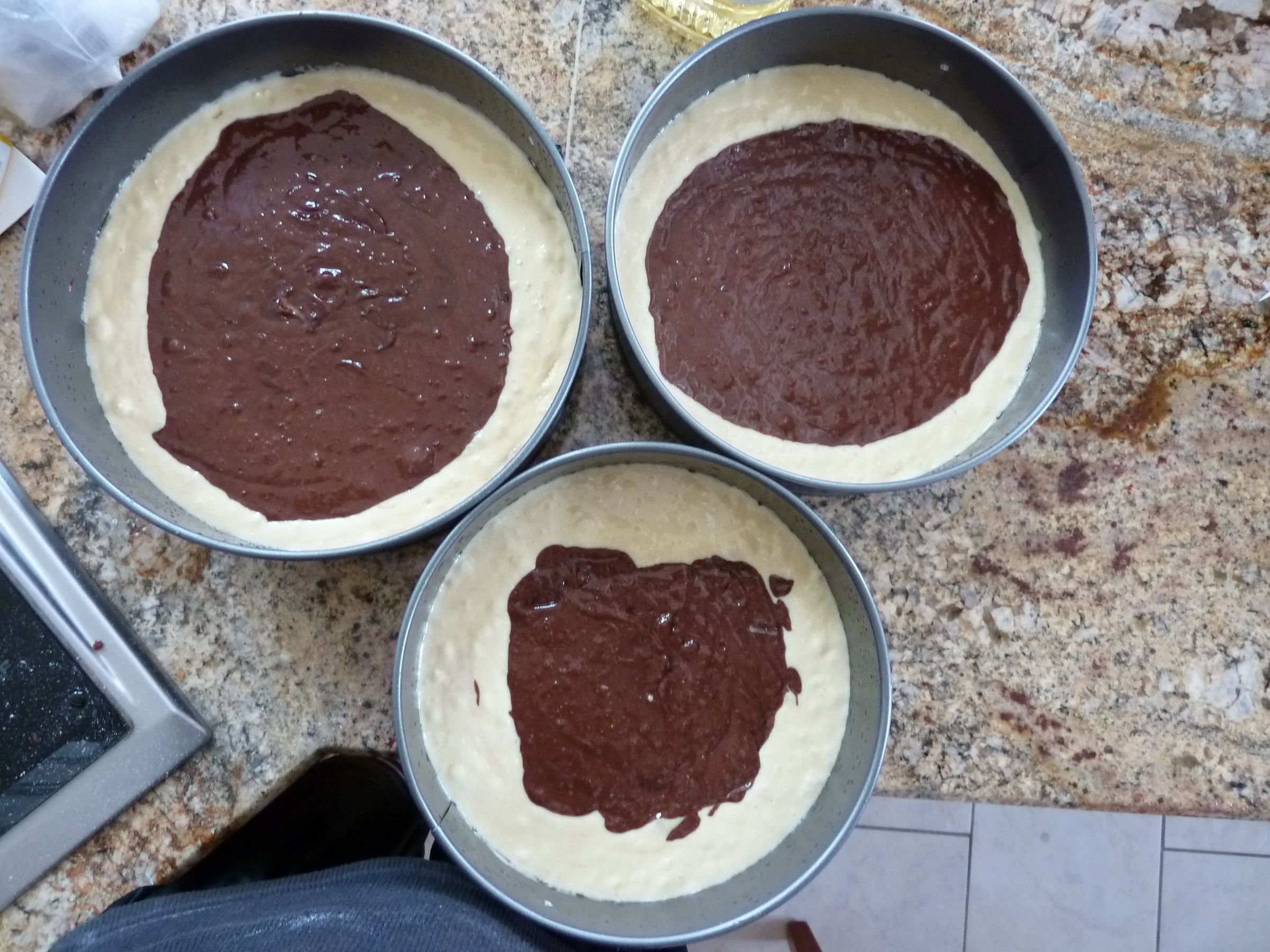 Chocolate Vanilla Swirl Cake : 5 Steps - Instructables