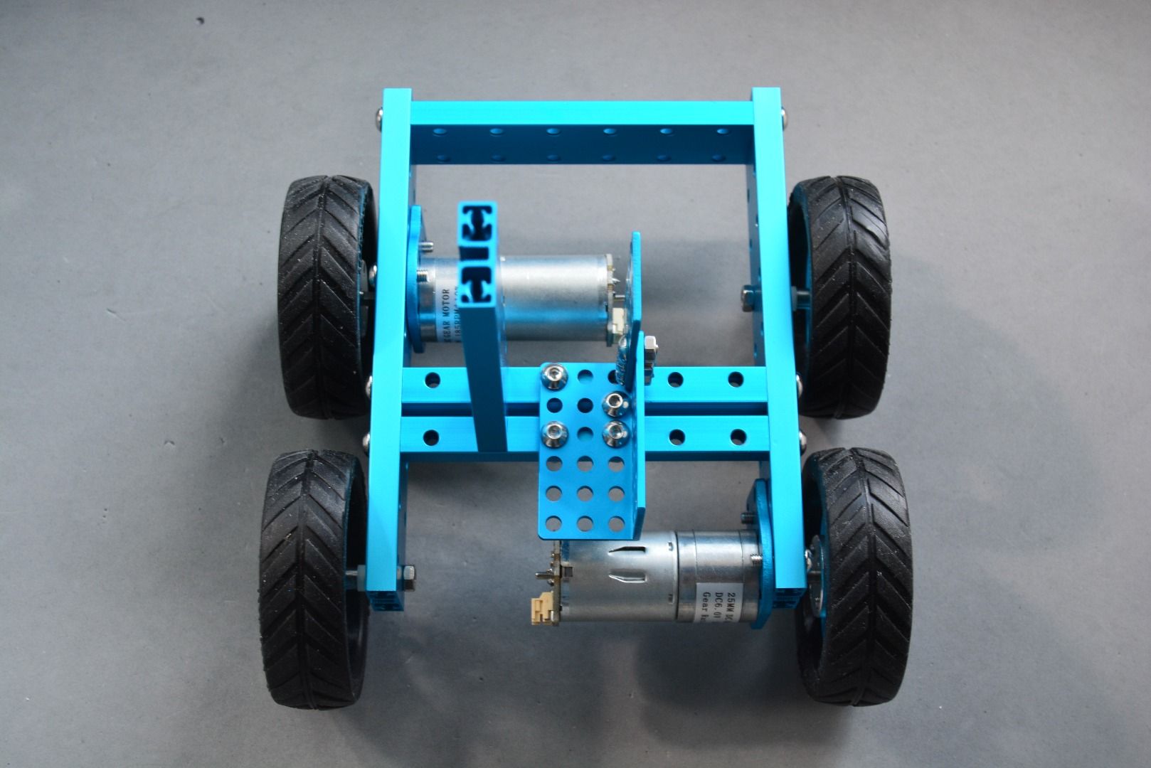How to Make a Forklift With Makeblock : 14 Steps (with Pictures ...