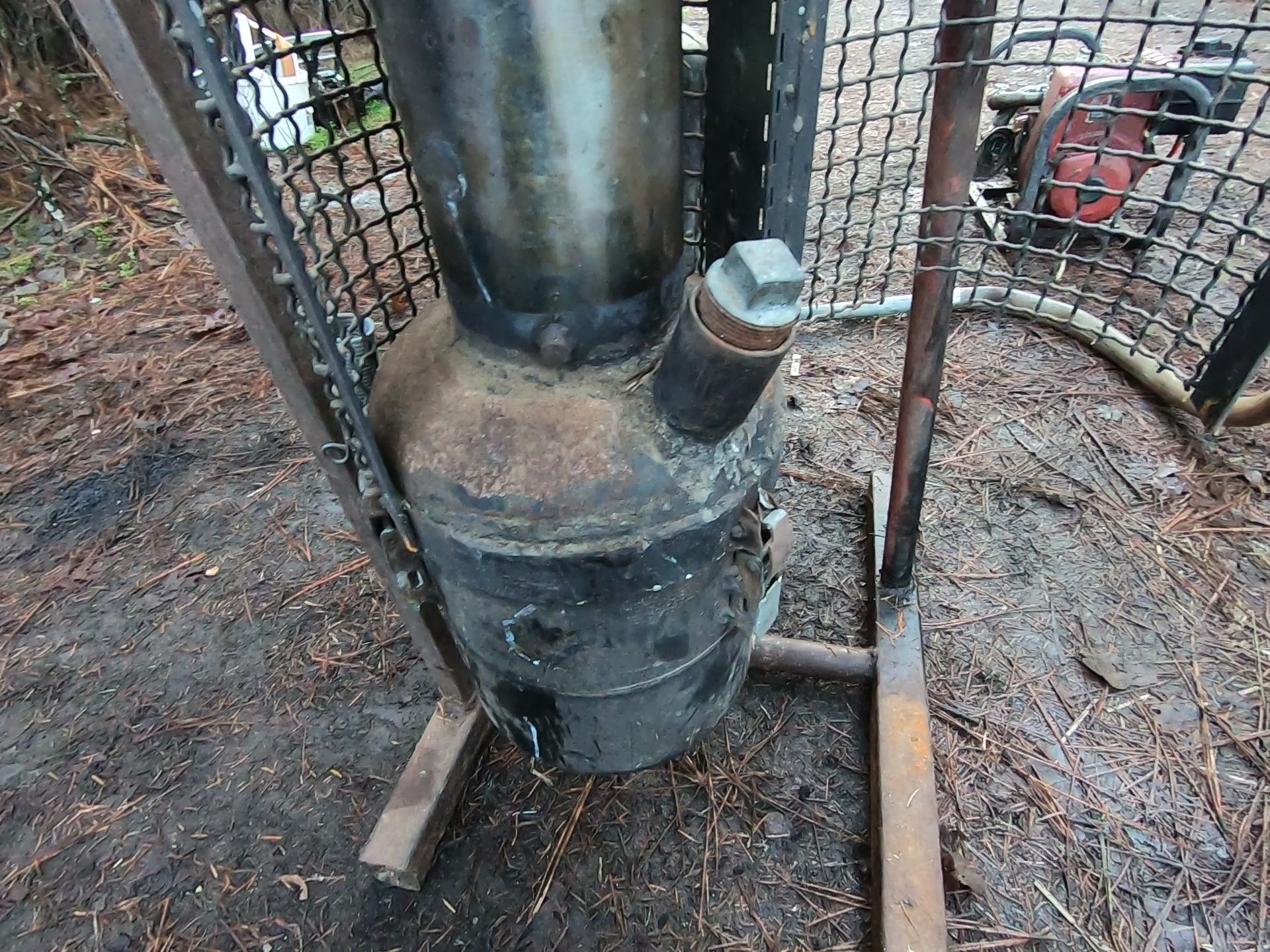 Using Wood to Fuel a Generator! (How to Build a Wood Gasifier W ...