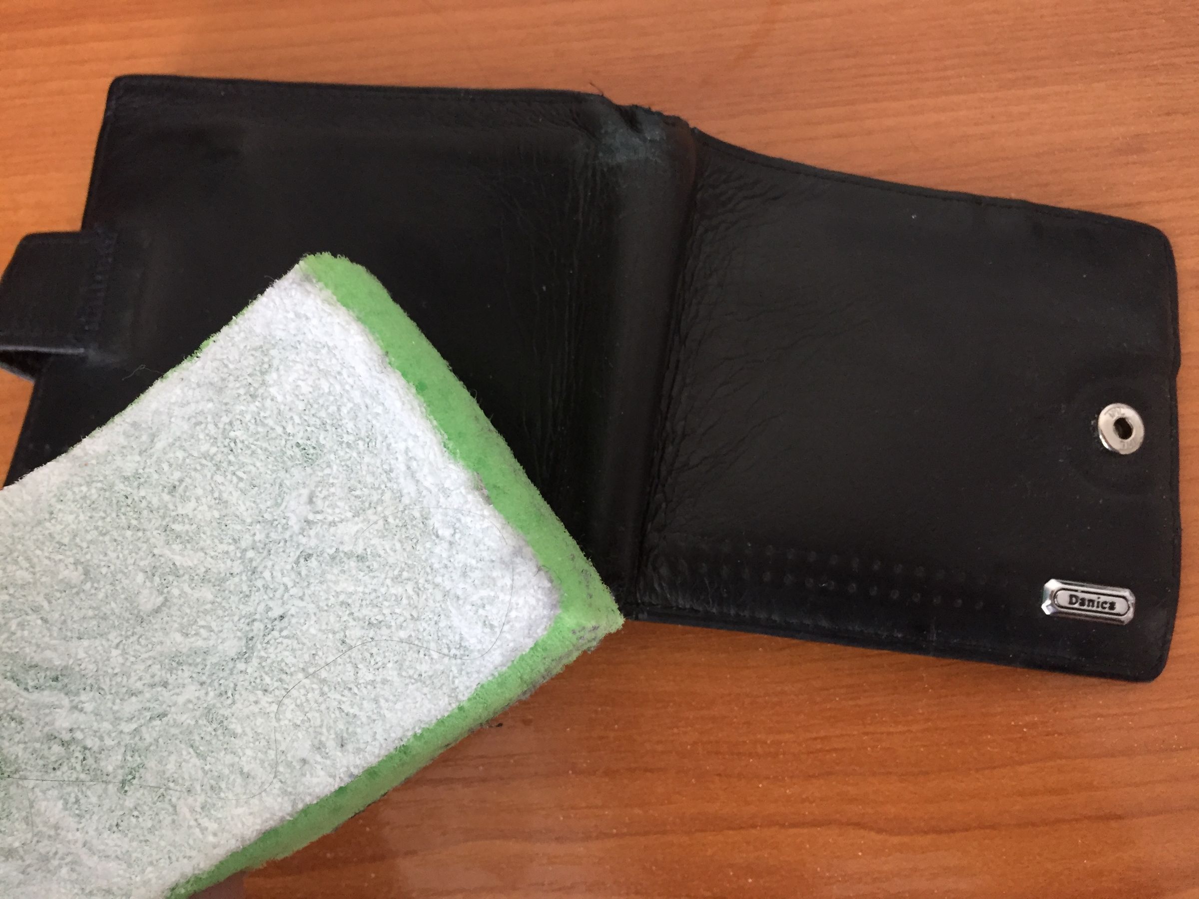 How to Clean a Leather Purse : 5 Steps (with Pictures) - Instructables