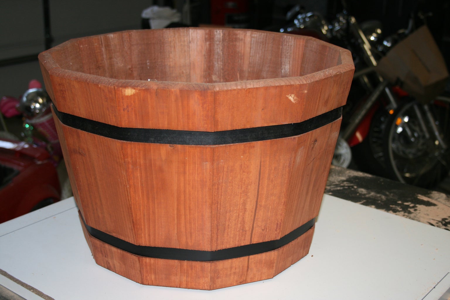 How To Build An Attractive Space Saving Upside Down Planter 10 how-to-build-an-attractive-space-saving-upside-down-planter-10