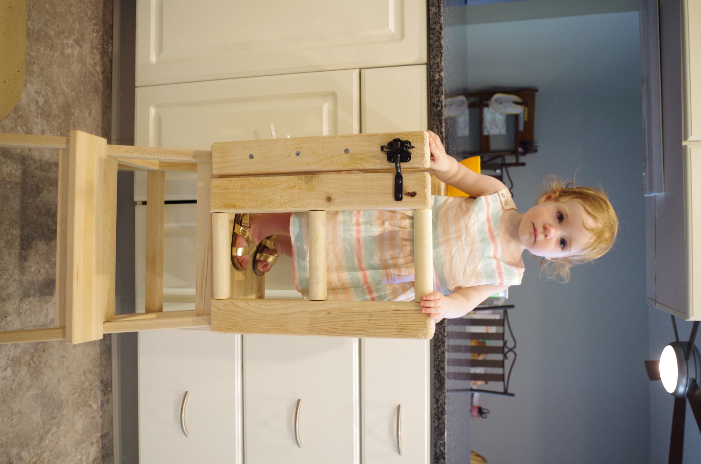 Kitchen Helper Tower : 8 Steps (with Pictures) - Instructables