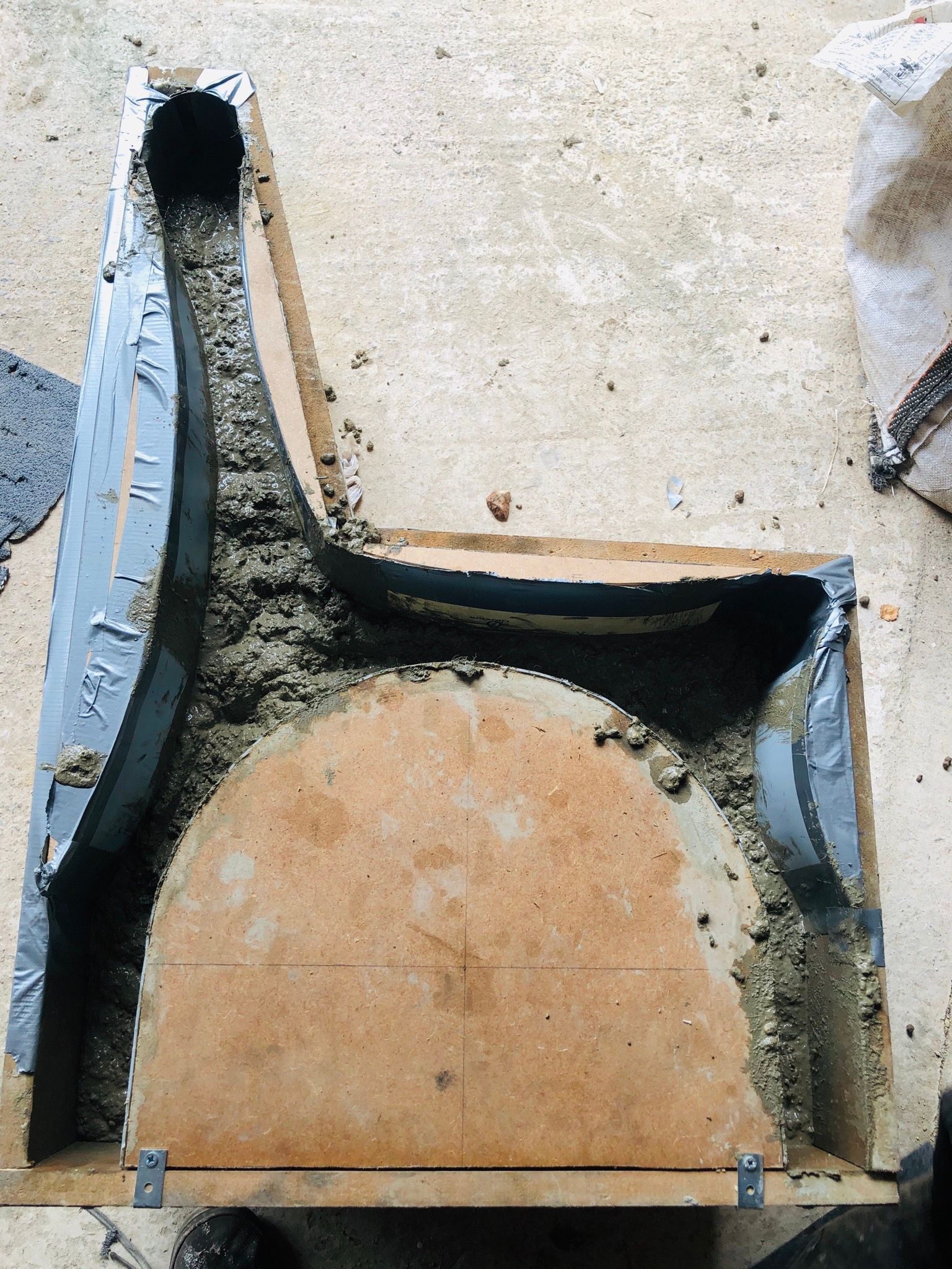 Concrete Chairs and Table : 11 Steps (with Pictures) - Instructables