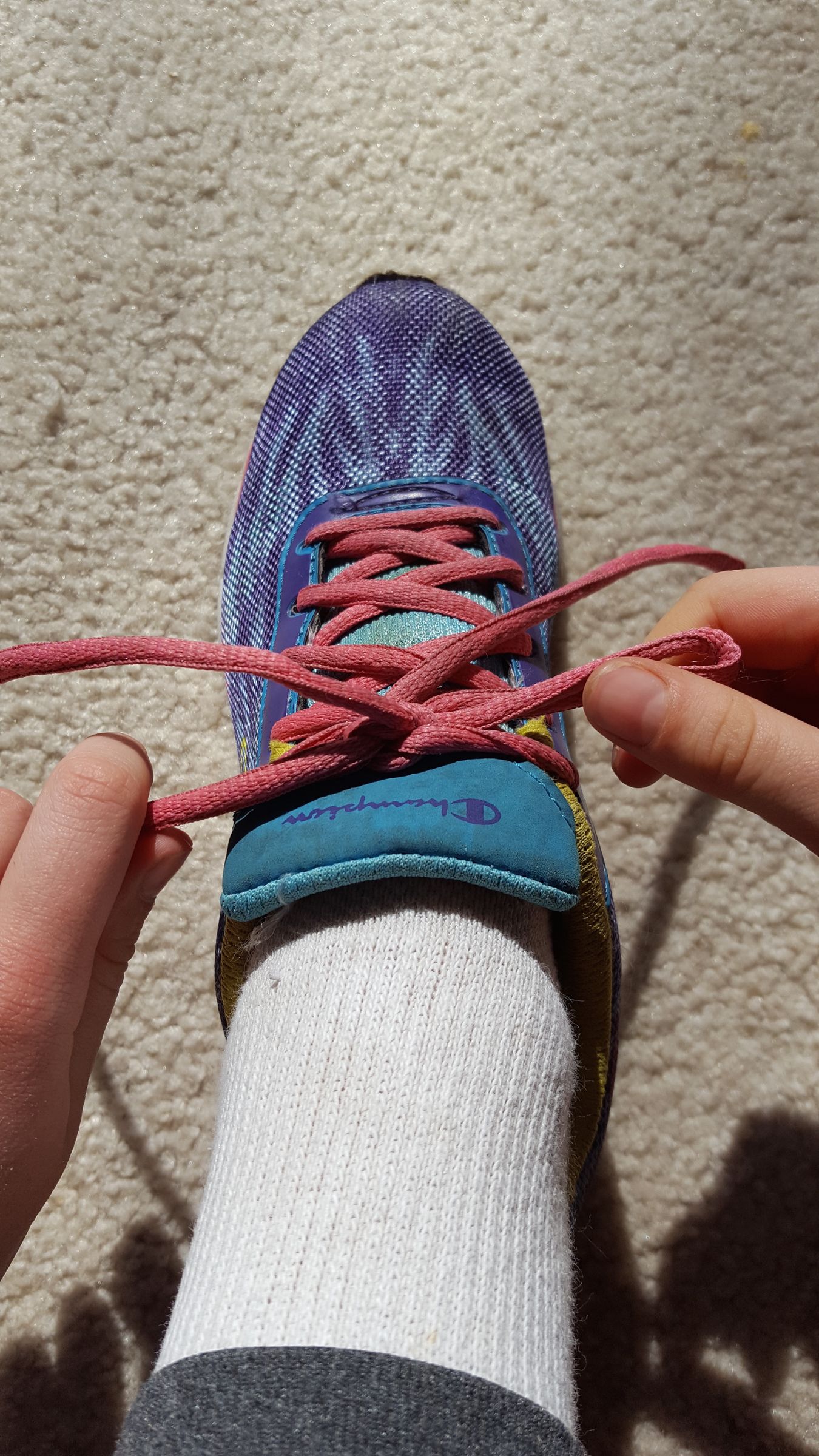 How to Teach Kids to Tie Shoes by Maria Bischel : 14 Steps (with ...