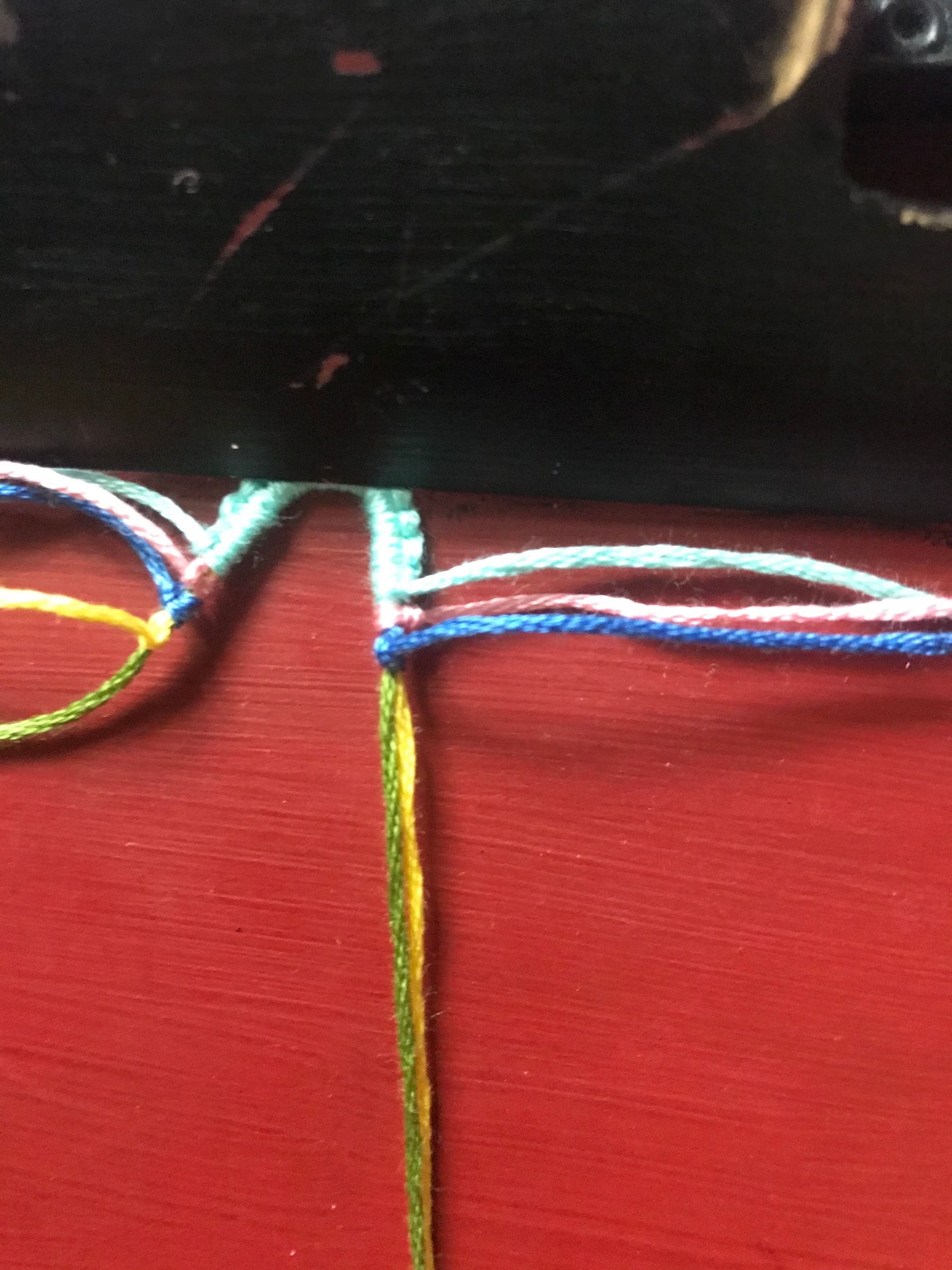 Friendship Bracelet With Teardrop Loop and Triangle Ending : 7 Steps ...
