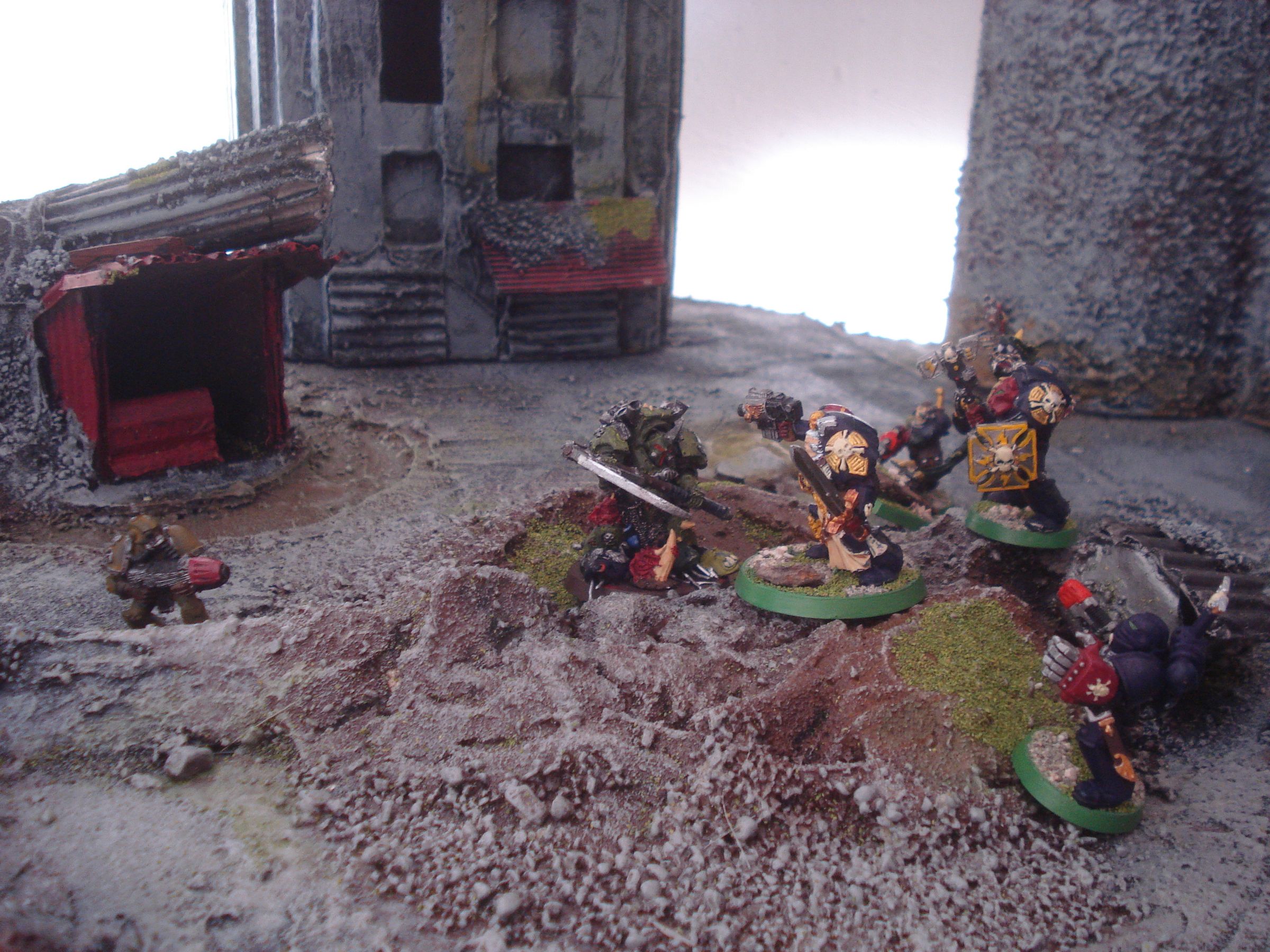 Turning a Cardboard City Into a Warhammer 40K Terrain : 12 Steps (with ...