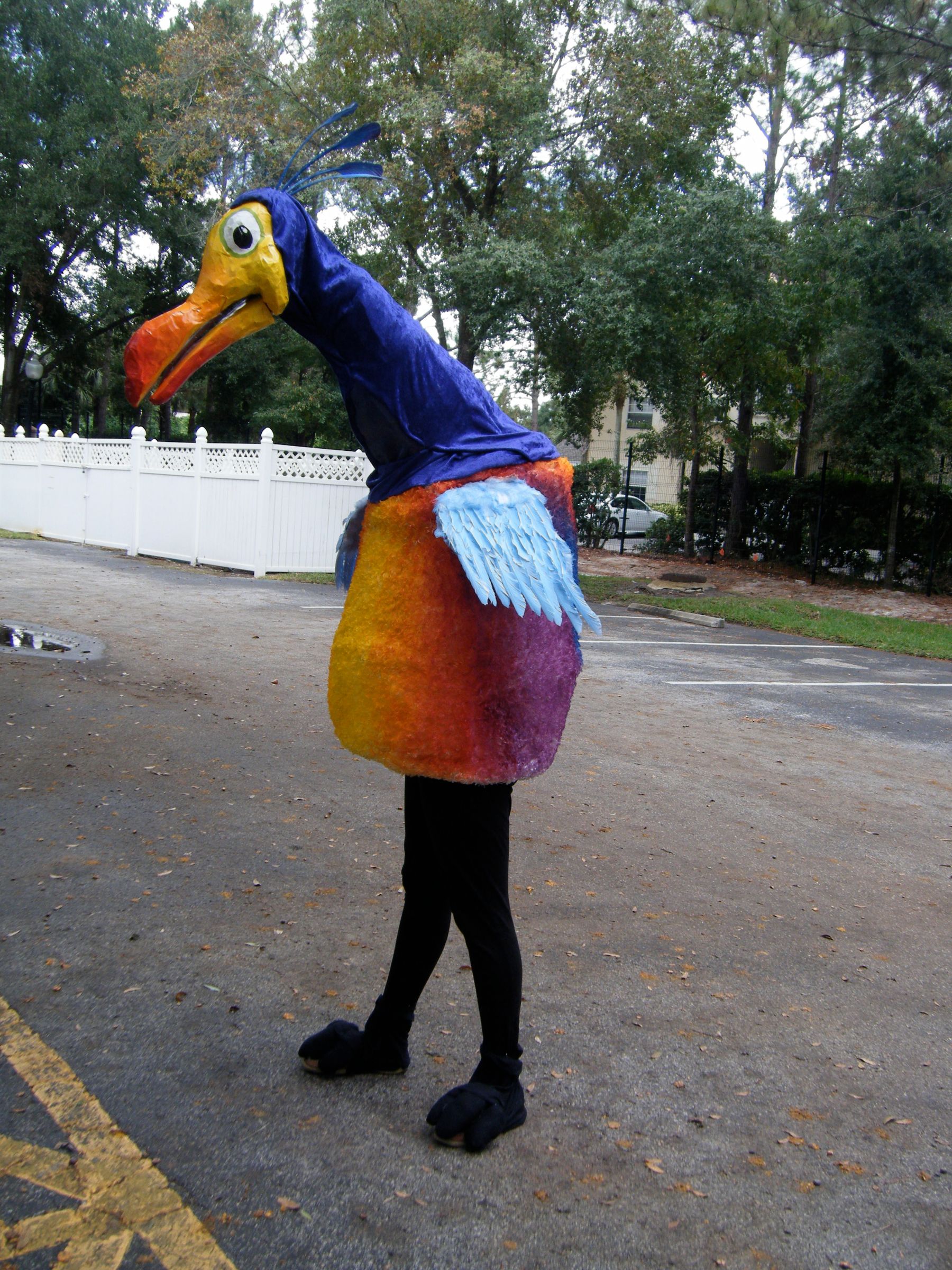 How to Create a Kevin Costume (The Bird From UP) : 8 Steps (with ...