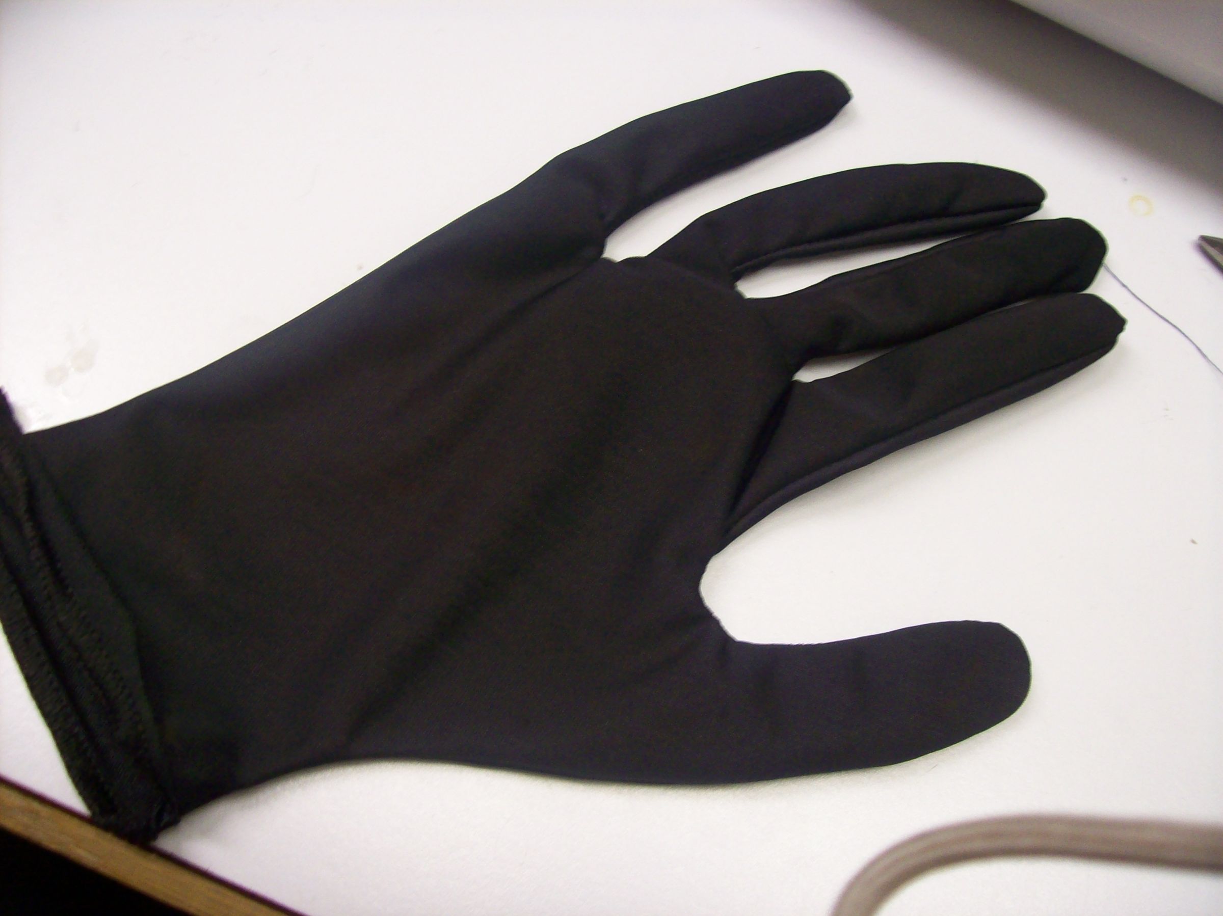 Make Gloves for Yourself : 4 Steps (with Pictures) - Instructables