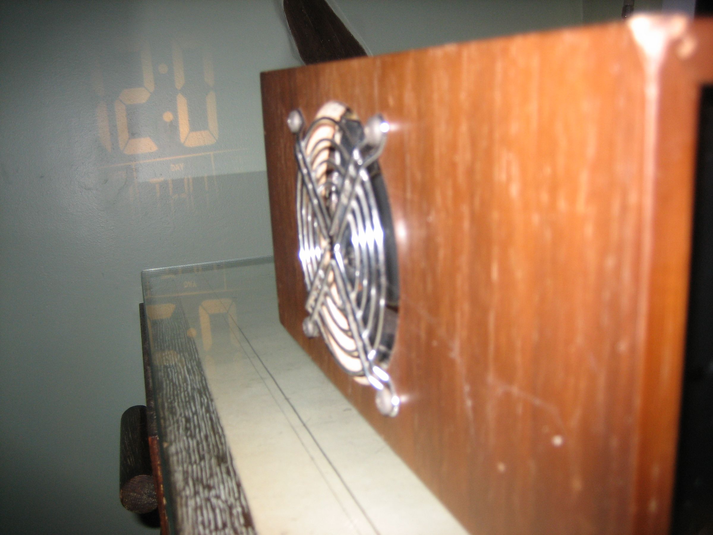 How to Build a Clock That Projects Time on the Wall : 6 Steps ...