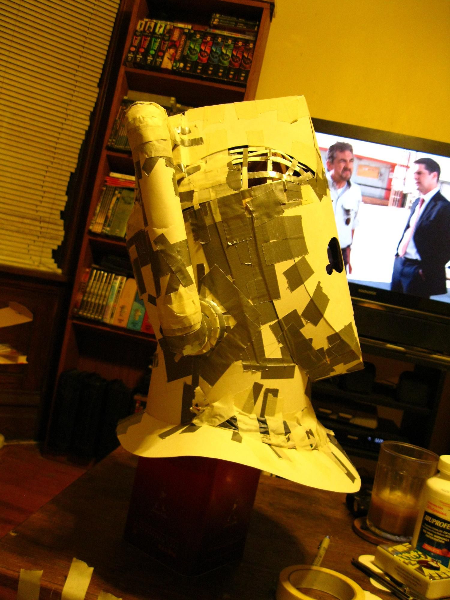 DOCTOR WHO CYBERMAN COSTUME : 5 Steps (with Pictures) - Instructables