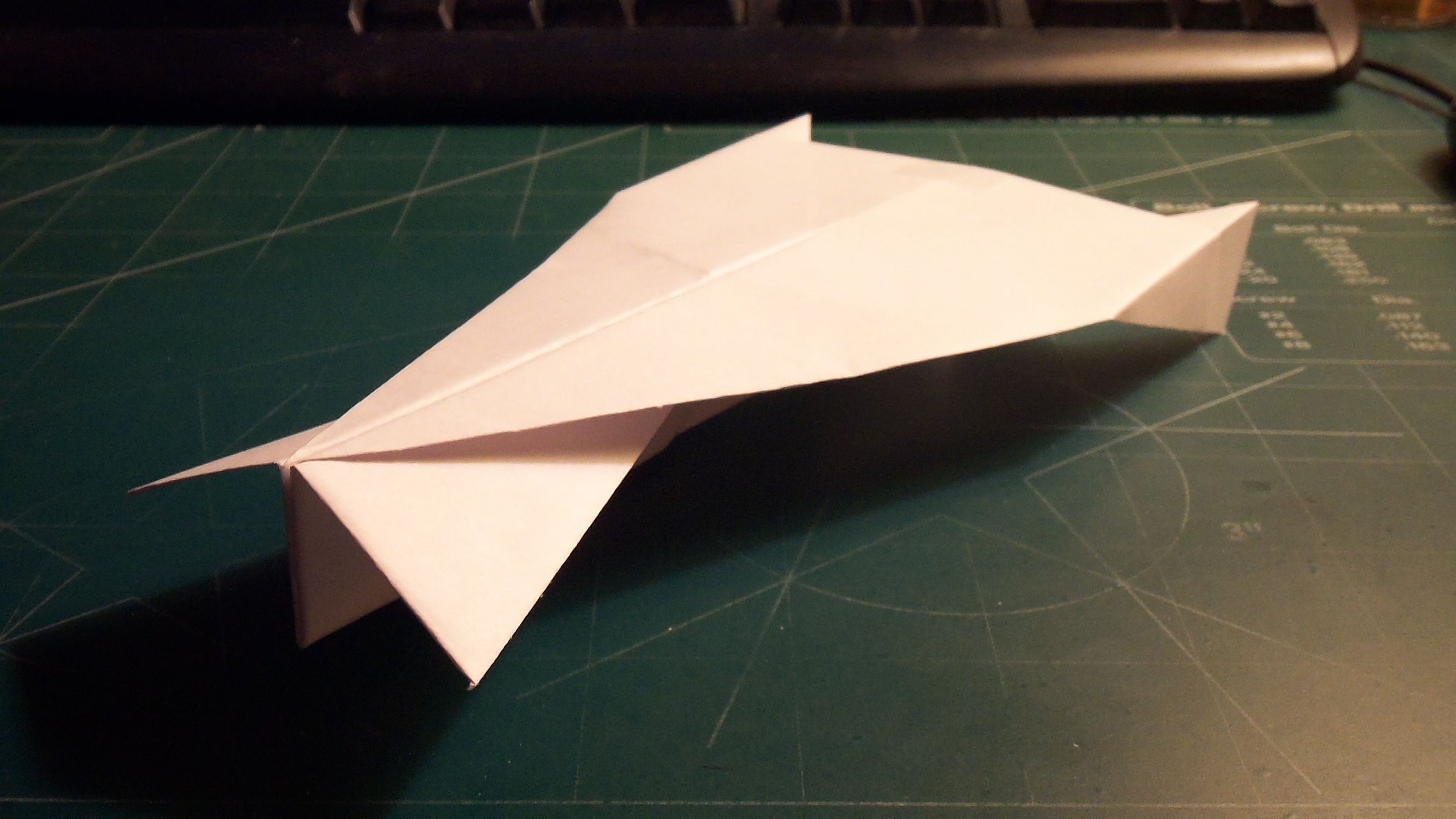 how to make the turbo stratoscout paper airplane DIY Project to ...