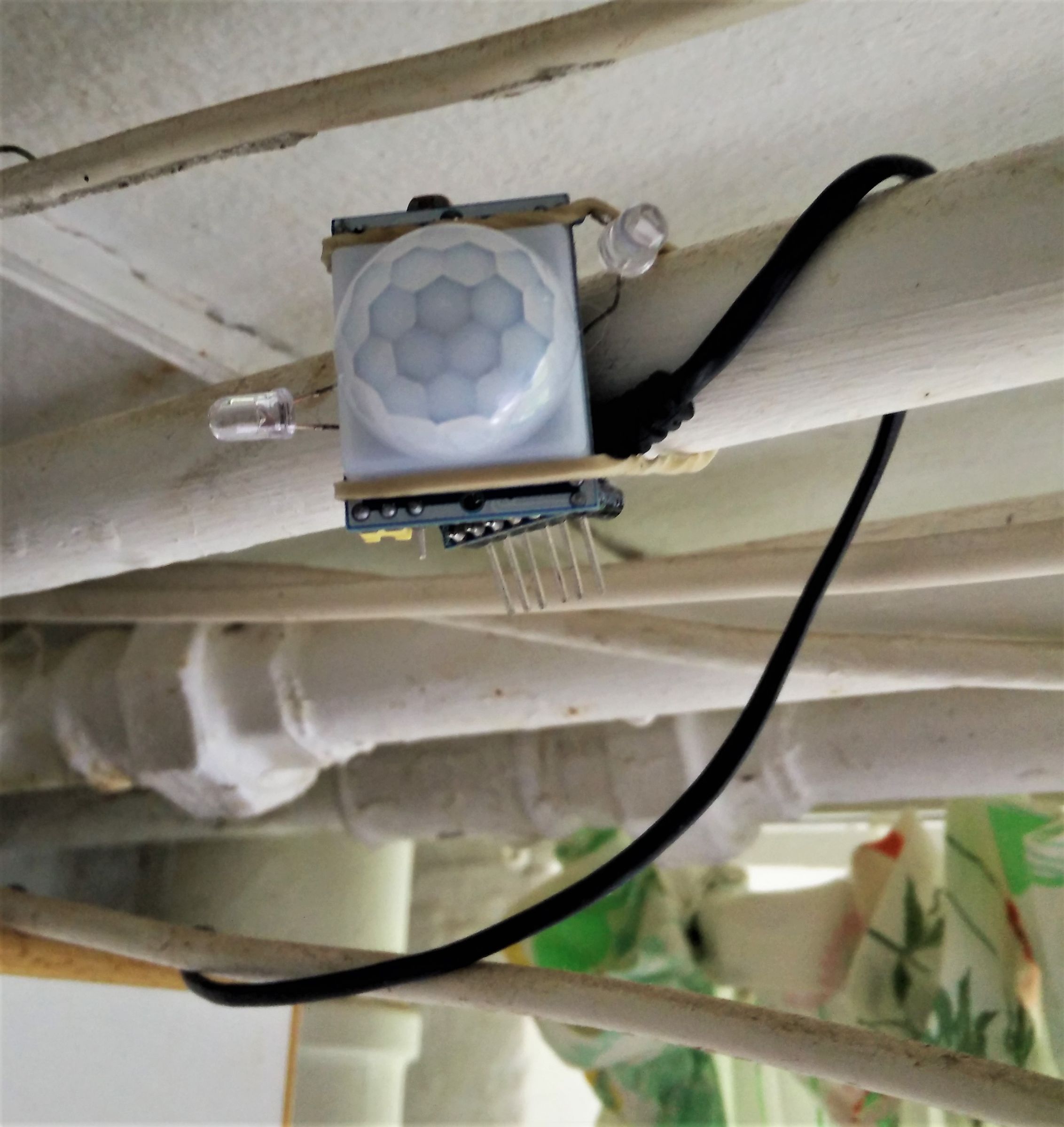 Mini LED Lamp With Movement- (PIR) and Lightssensor (LDR) : 8 Steps ...
