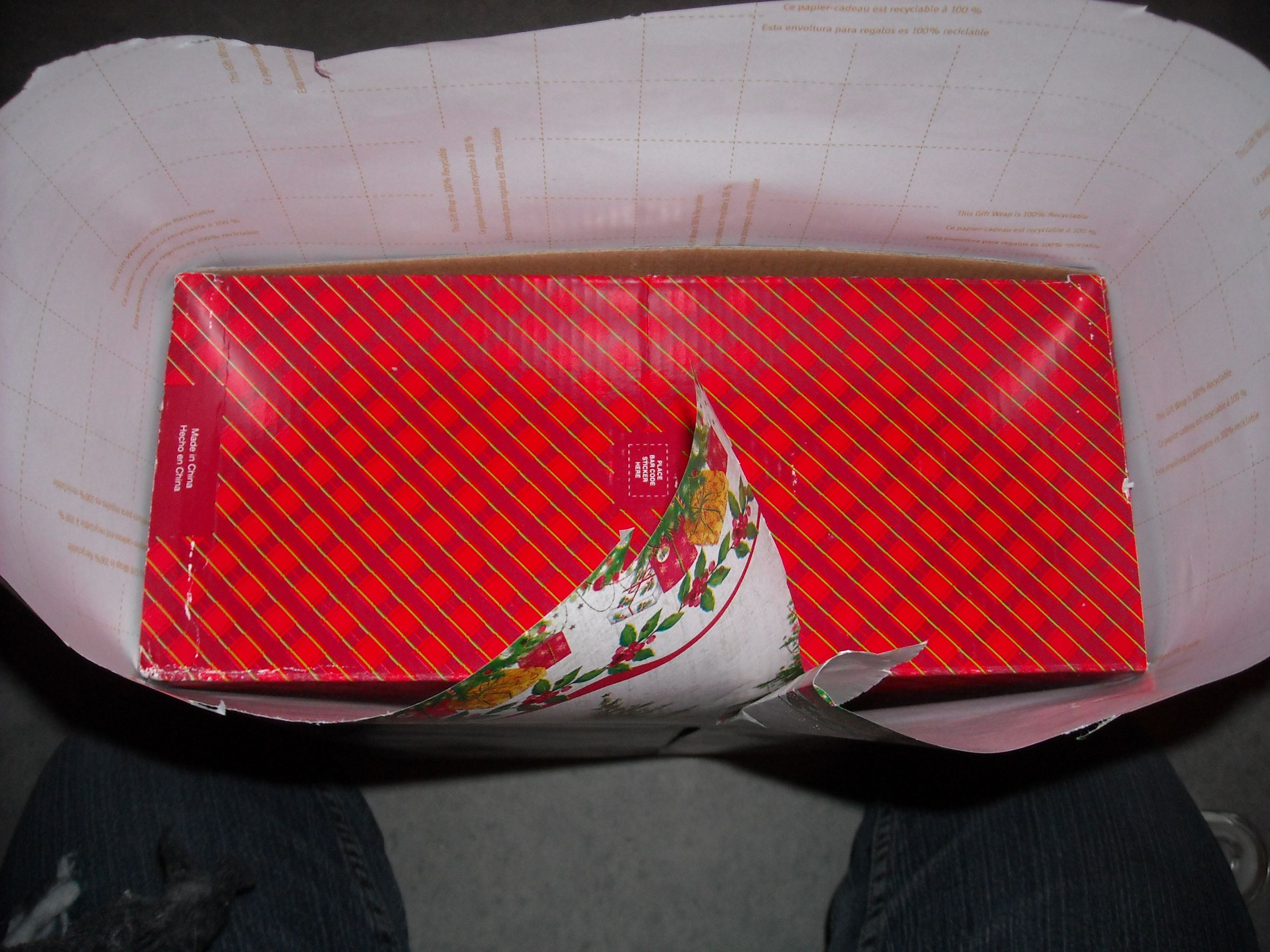 How to Wrap a Rectangular Gift : 8 Steps - Instructables