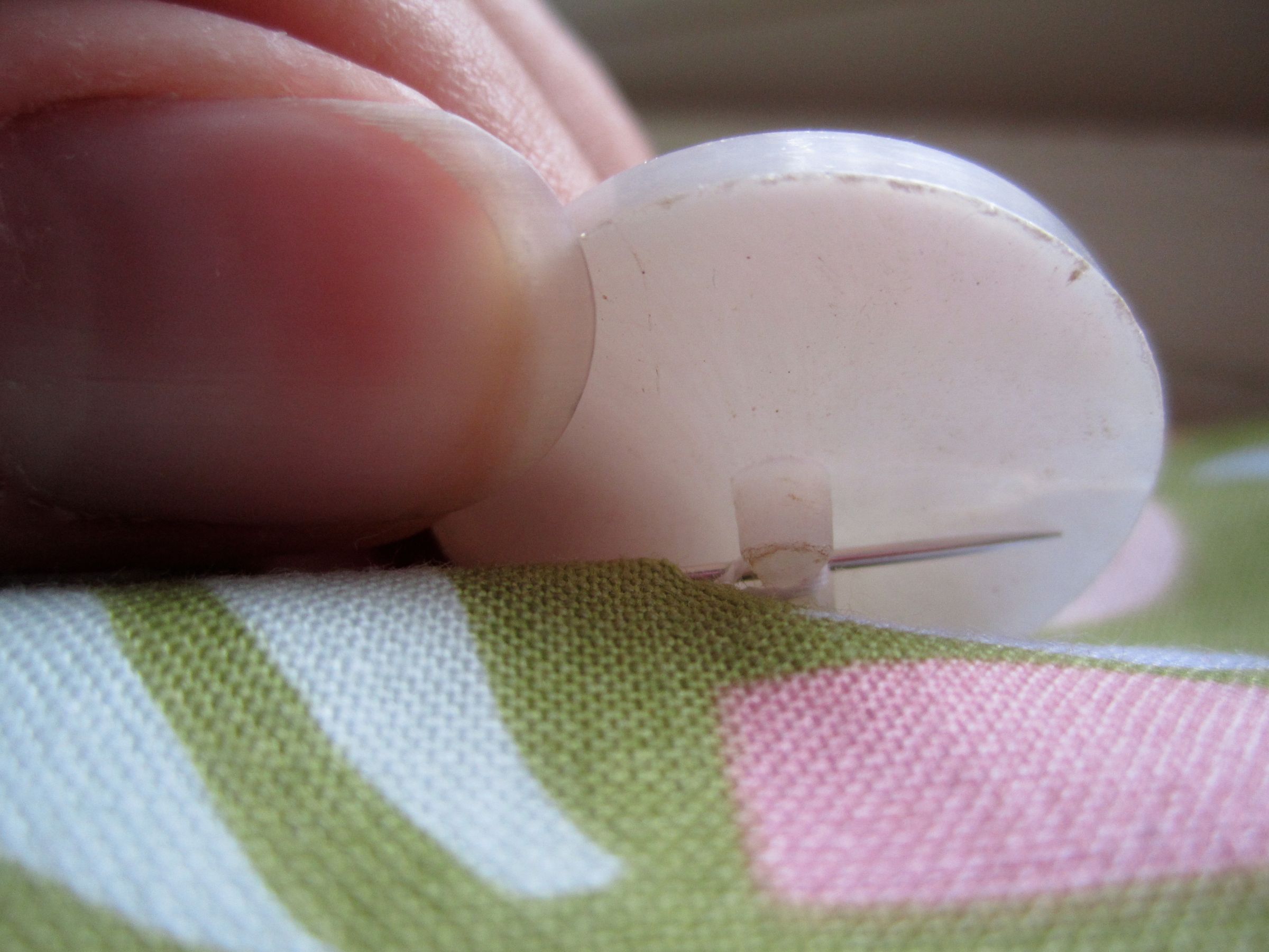 How to Sew on a Button! : 10 Steps (with Pictures) - Instructables