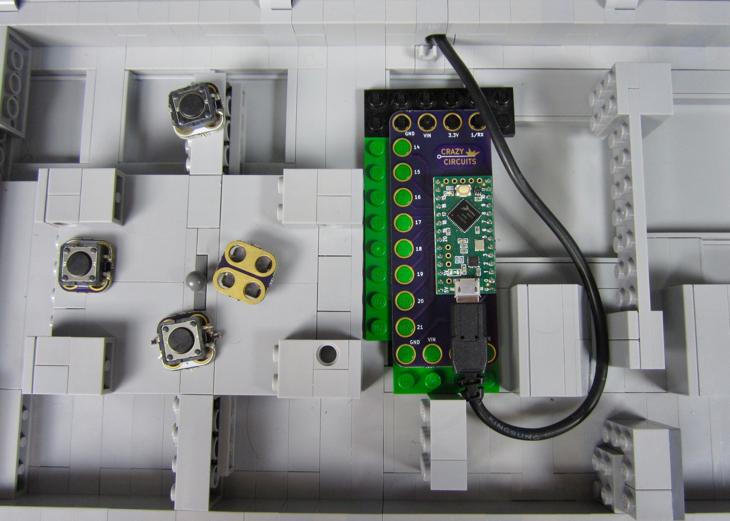 Giant LEGO NES Controller : 15 Steps (with Pictures) - Instructables